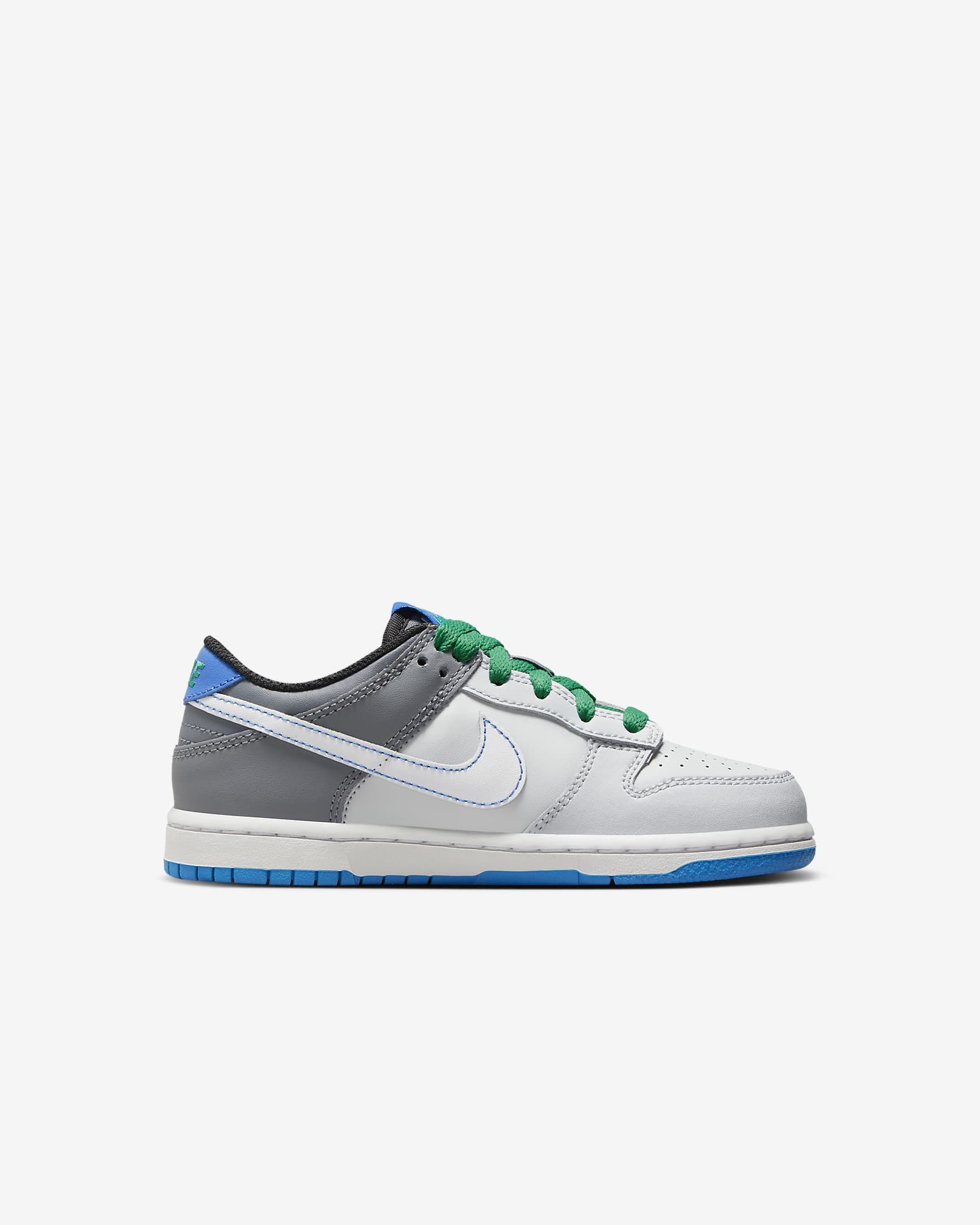 Nike Dunk Low Younger Kids' Shoes. Nike ID