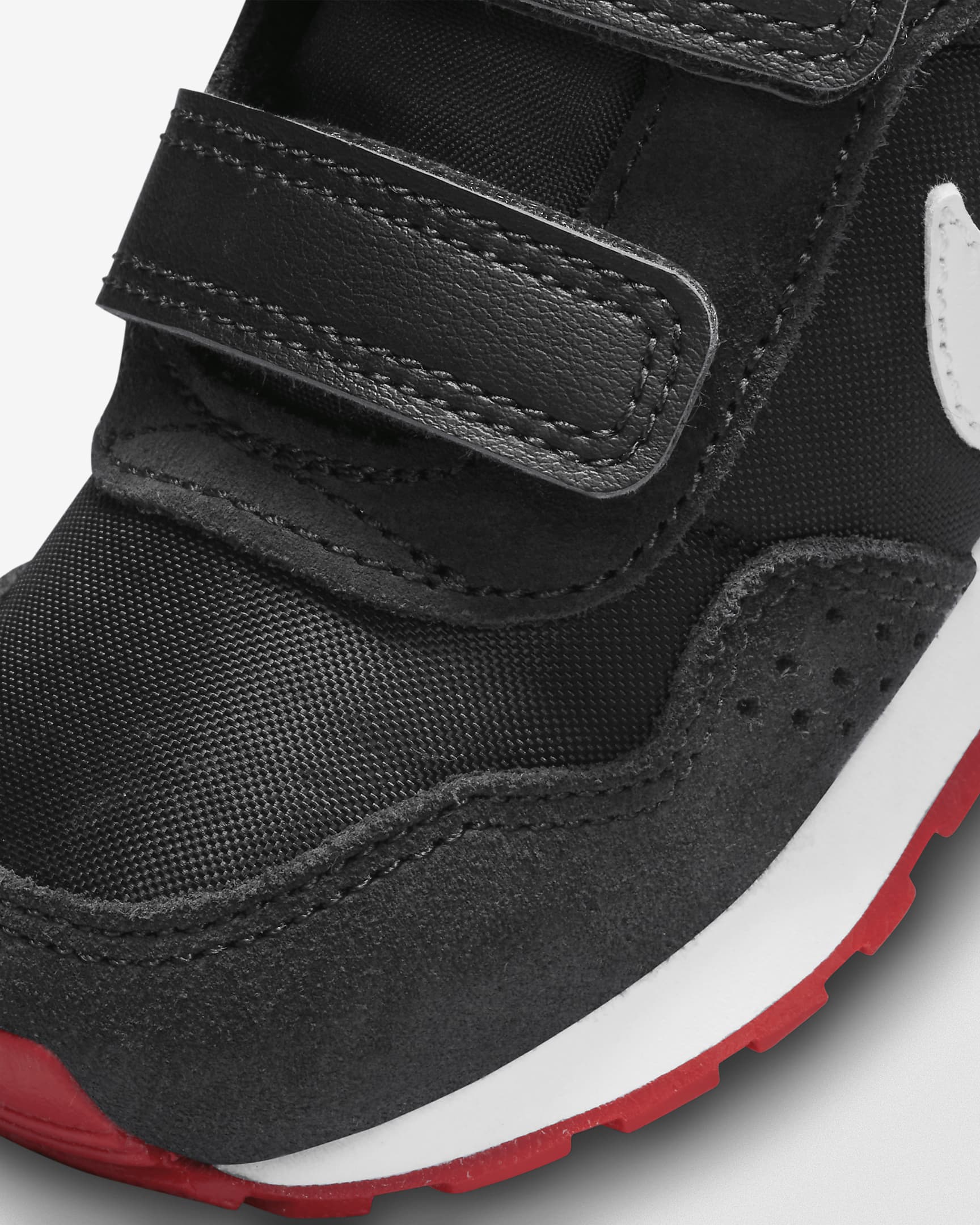 Nike MD Valiant Baby and Toddler Shoe. Nike BE