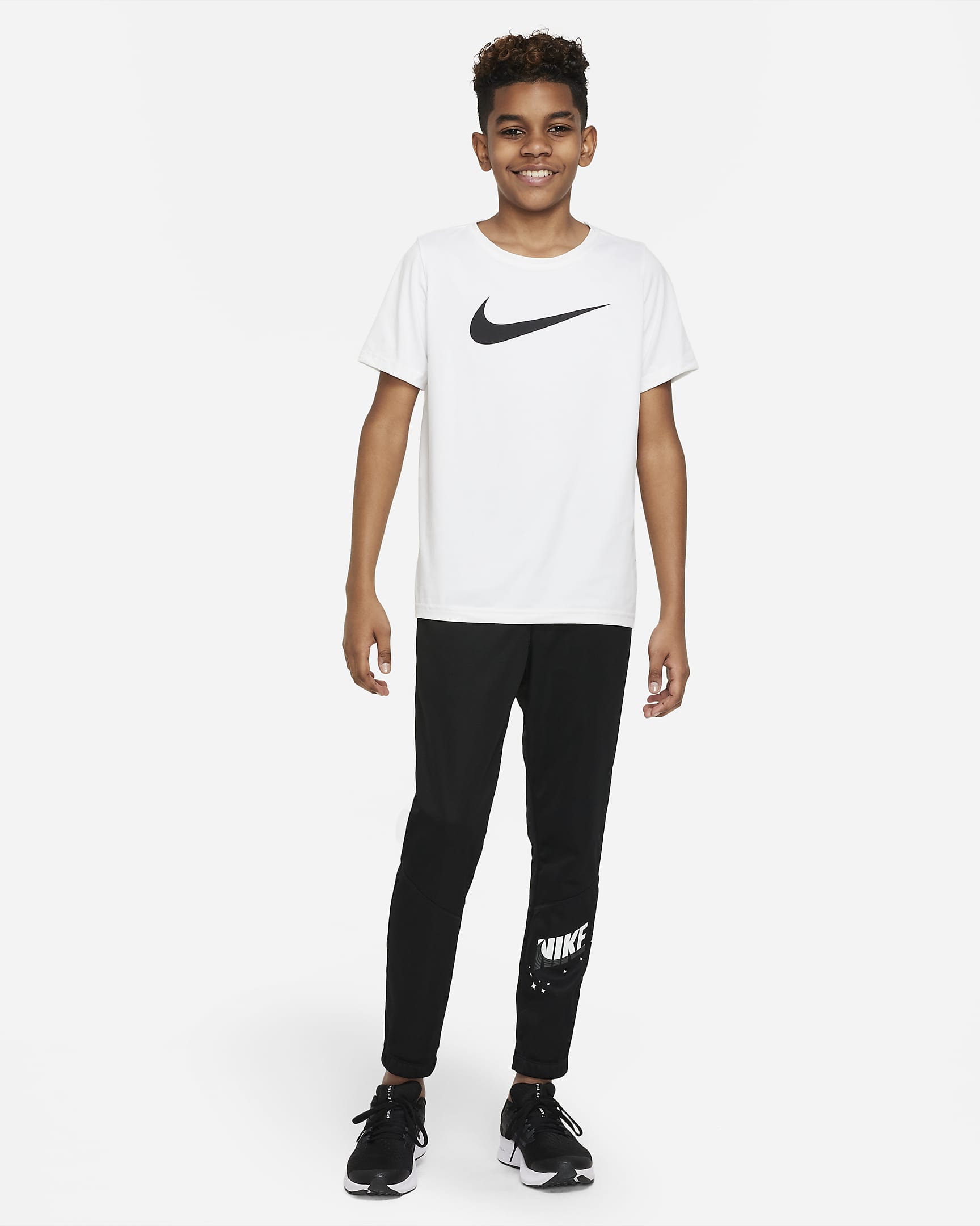 Nike Therma-FIT Older Kids' (Boys') Tapered Training Trousers. Nike SA