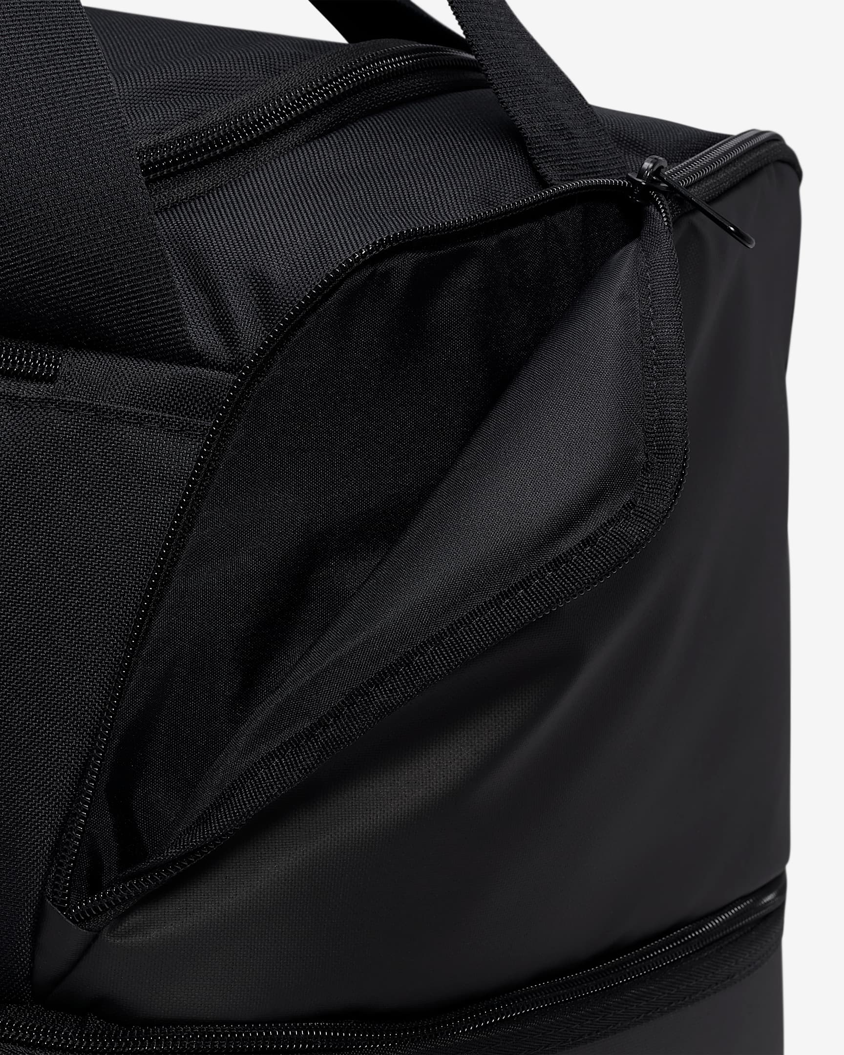 Nike Academy Team Football Hard-Case Duffel Bag (Medium, 37L). Nike PH
