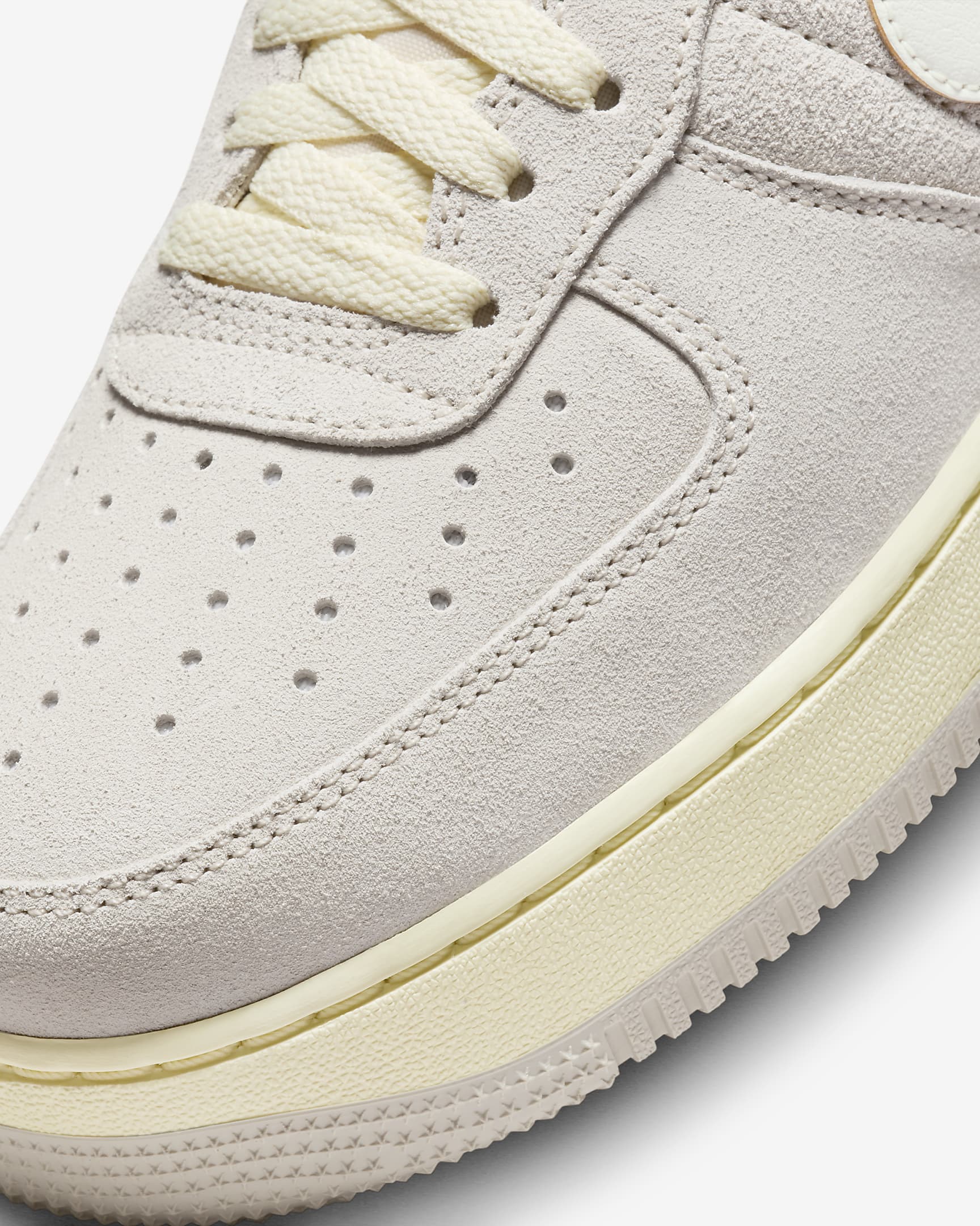 Nike Air Force 1 '07 Men's Shoes. Nike IN