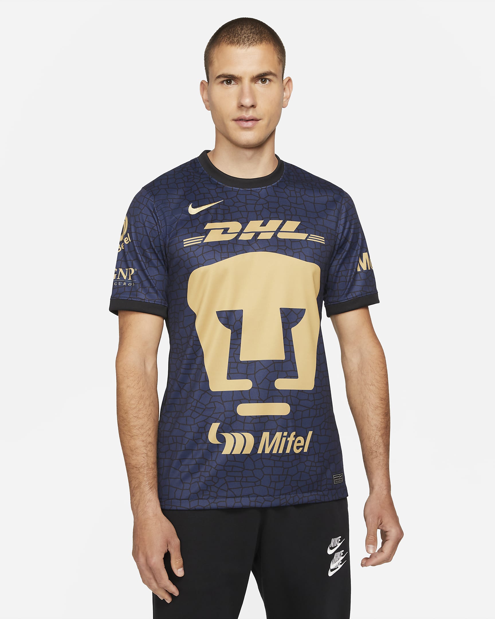 Pumas UNAM 2021/22 Stadium Away Men's Nike Dri-FIT Football Shirt. Nike SI