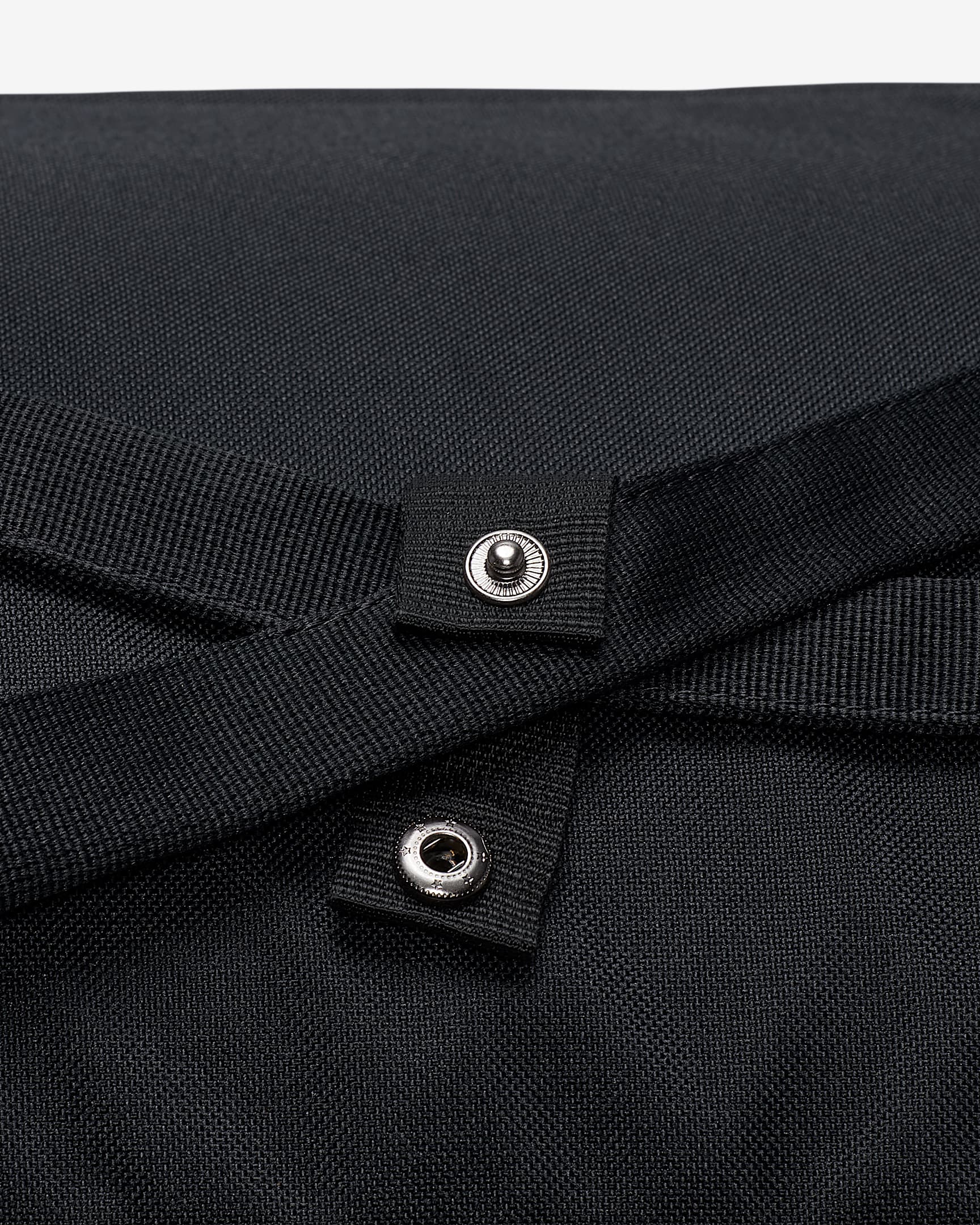 Nike Academy Team Football Hard-Case Duffel Bag (Medium, 37L). Nike UK