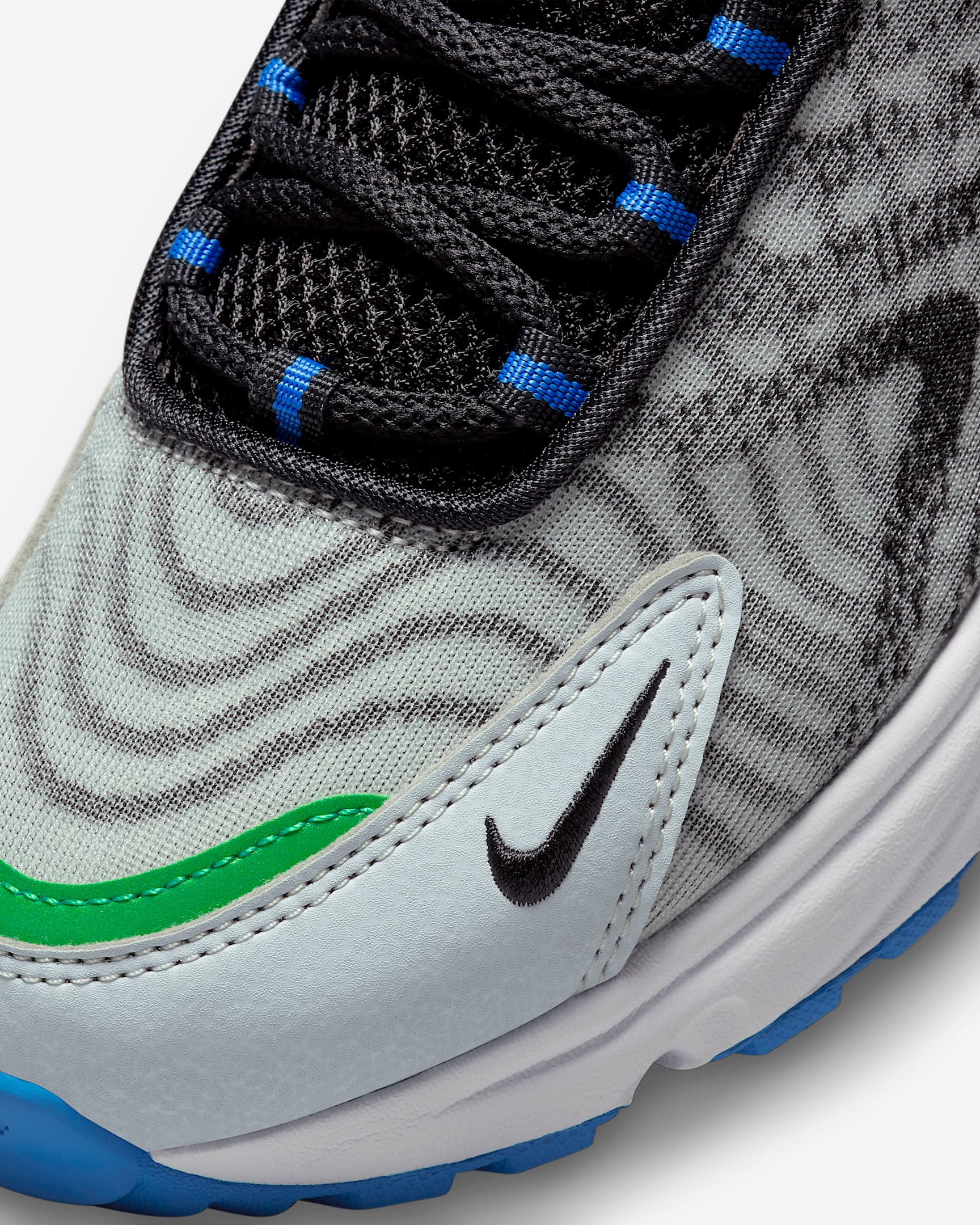 Nike Air Max TW Older Kids' Shoes. Nike HU