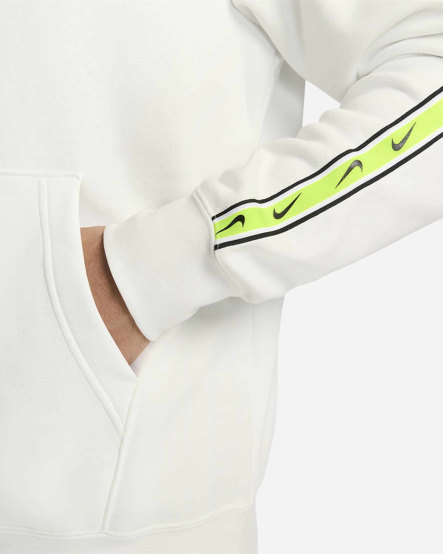 Nike Sportswear Repeat Men's Pullover Fleece Hoodie. Nike RO