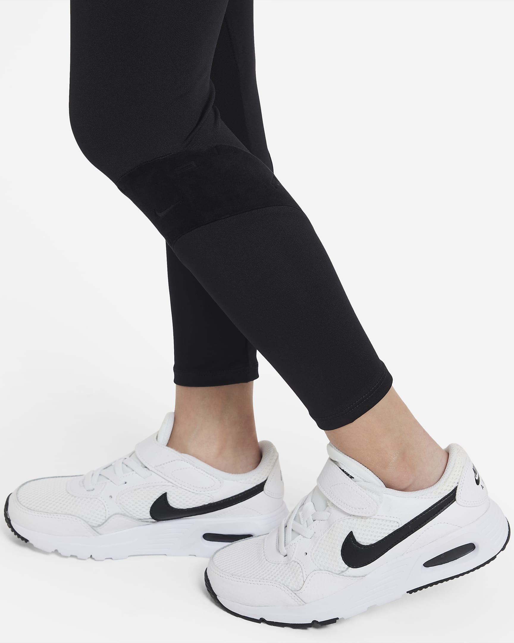 Nike Younger Kids' Jacket and Leggings Set. Nike LU