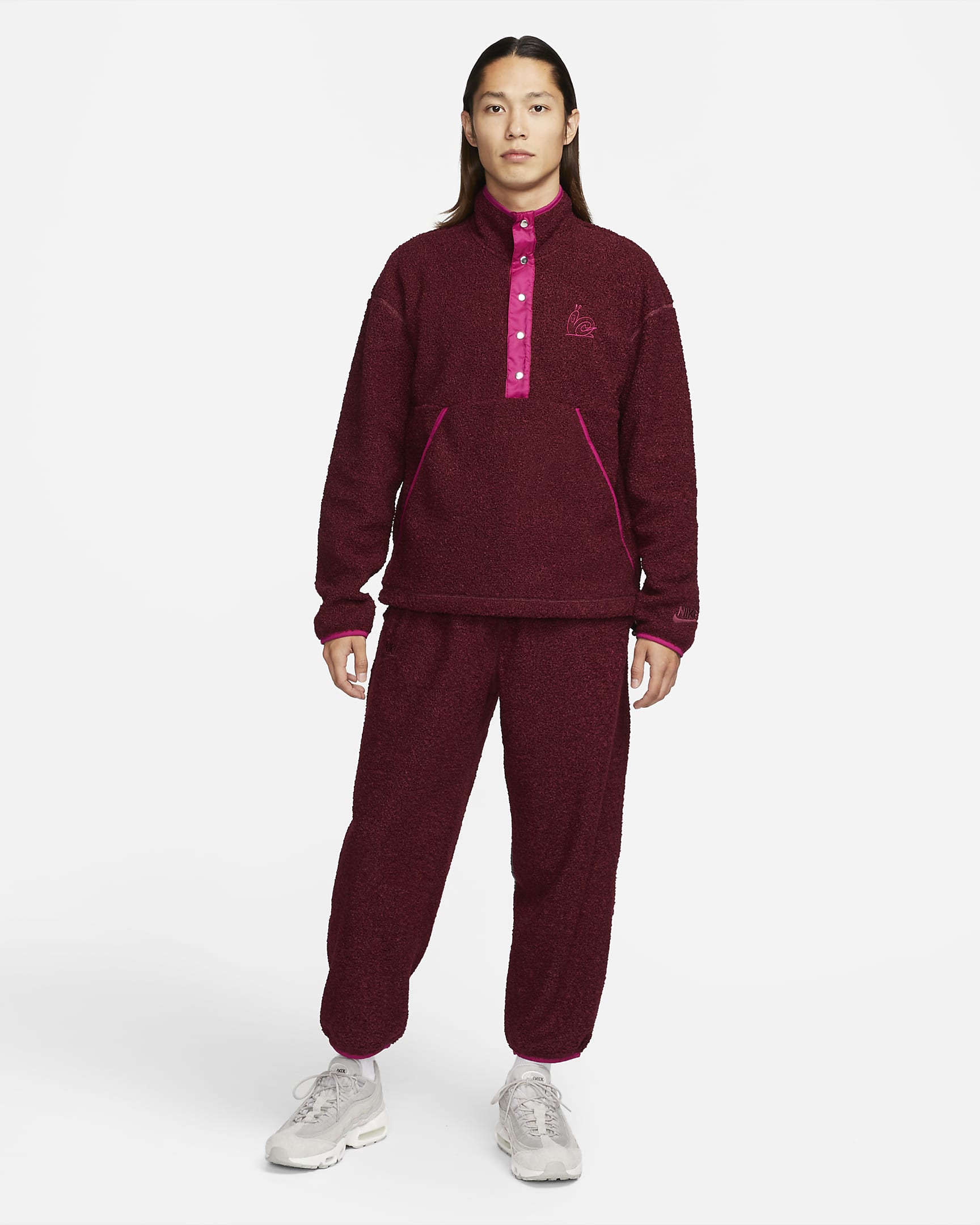 Nike Sportswear gefütterte, winterfeste Hose für Herren. Nike AT