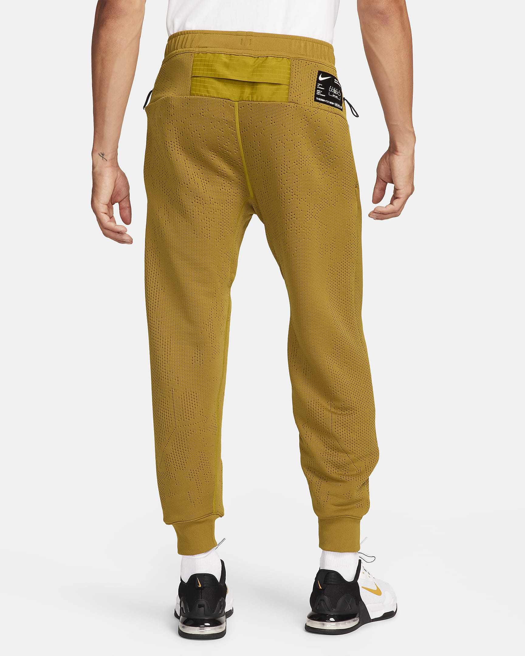Nike APS Men's Therma-FIT Fitness Trousers. Nike NZ