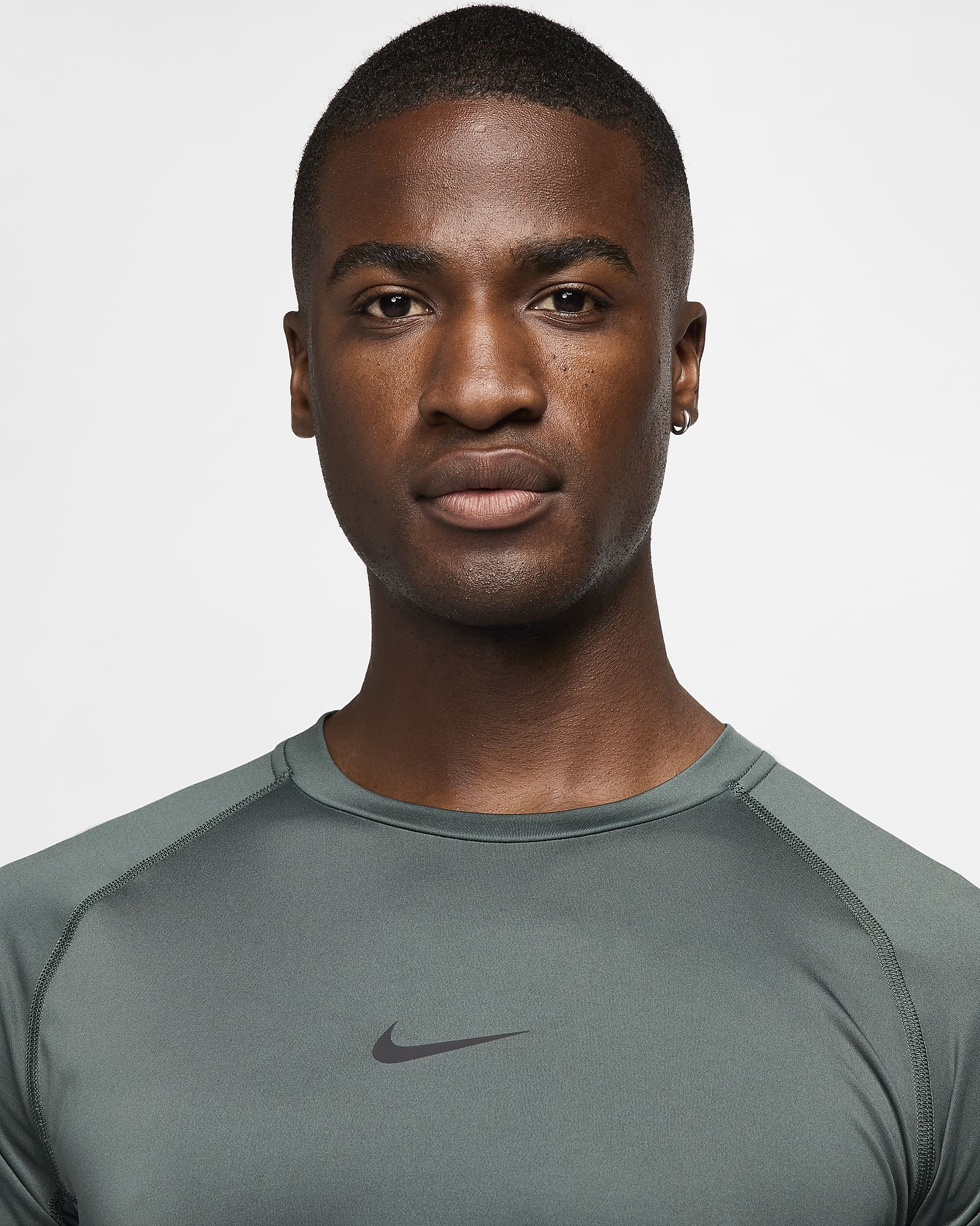 Nike Pro Men's Dri-FIT Tight Short-Sleeve Fitness Top. Nike UK