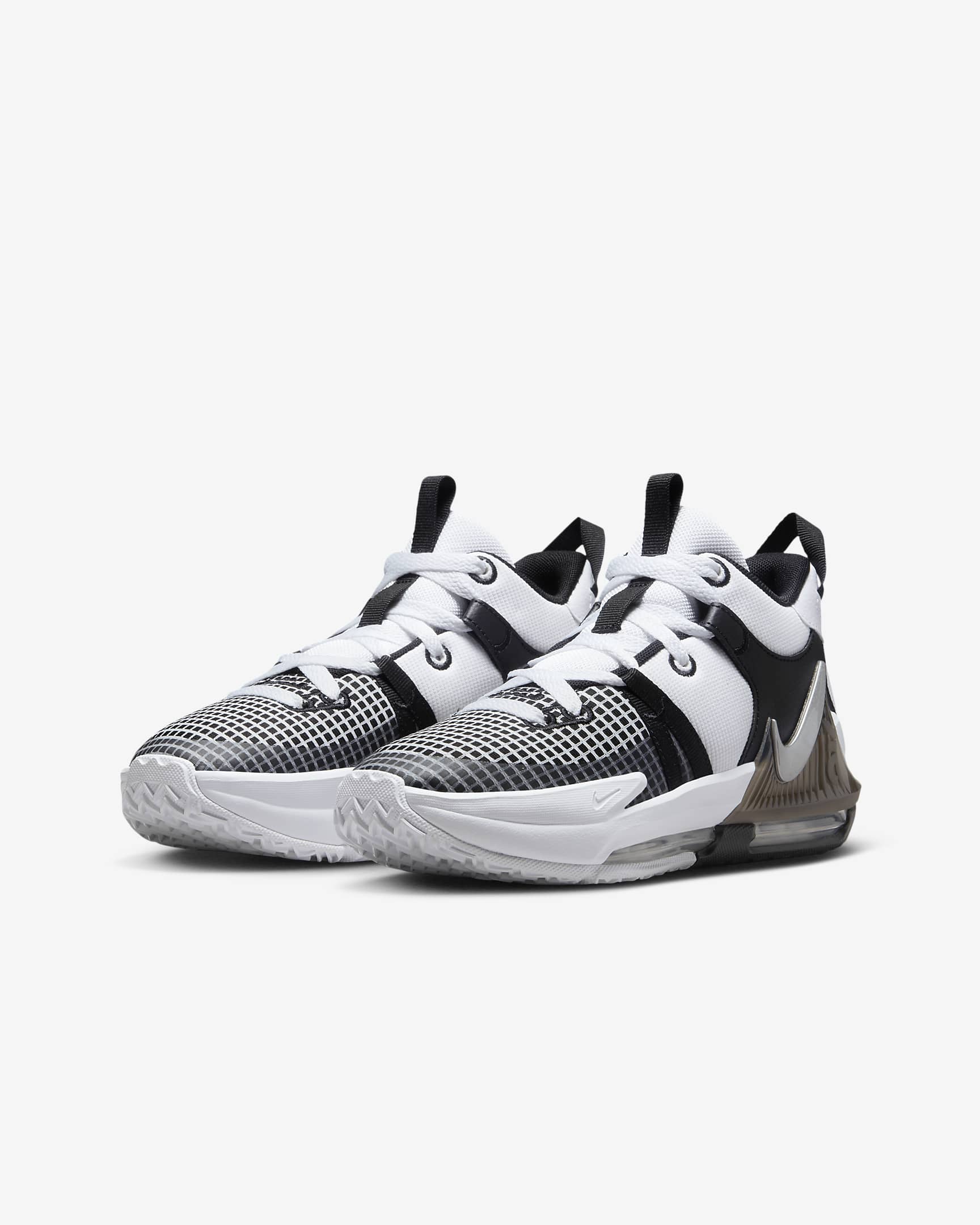 LeBron Witness 7 Older Kids' Basketball Shoes. Nike MY