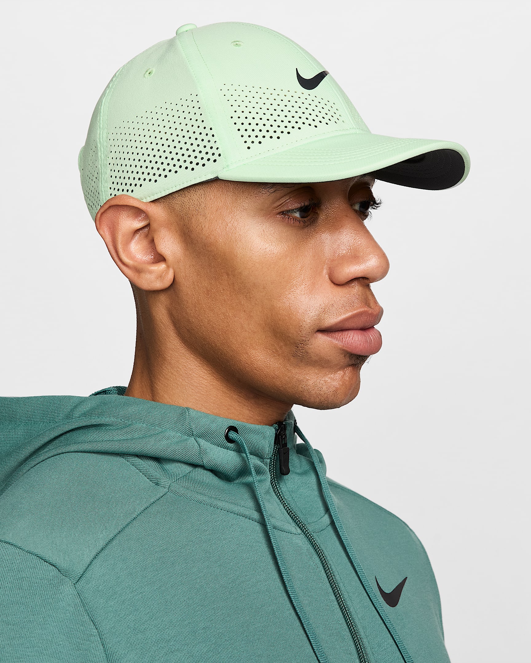 Nike Dri-FIT ADV Club Structured Swoosh Cap. Nike.com