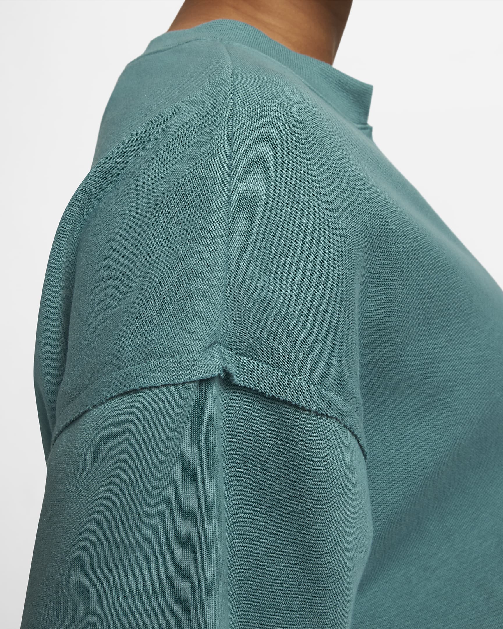 เสื้อวอร์มคอกลมผ้าเฟรนช์เทรีเอวลอยขนาดโอเวอร์ไซส์ผู้หญิง Nike ...