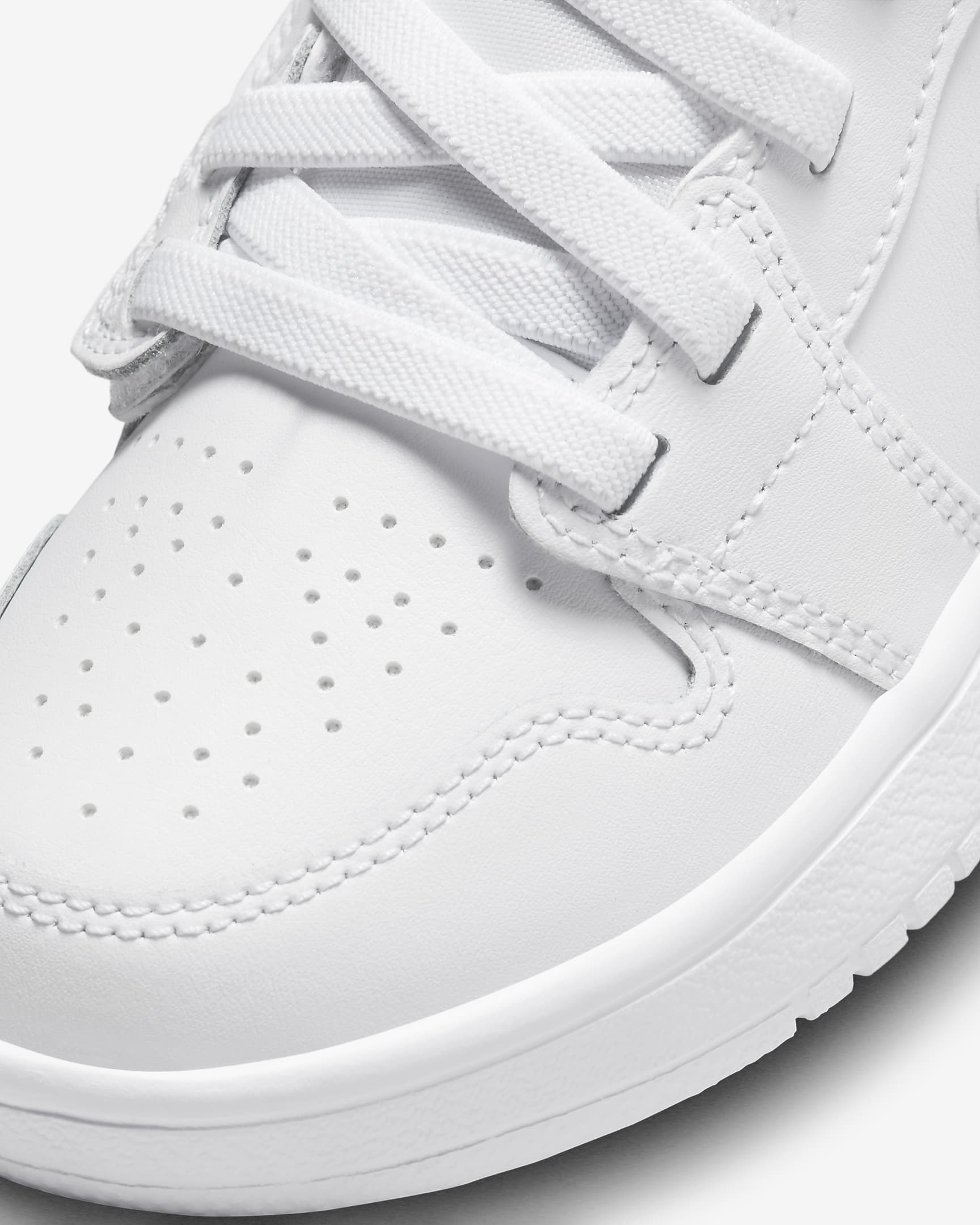 Jordan 1 Low Alt Younger Kids' Shoes. Nike NL