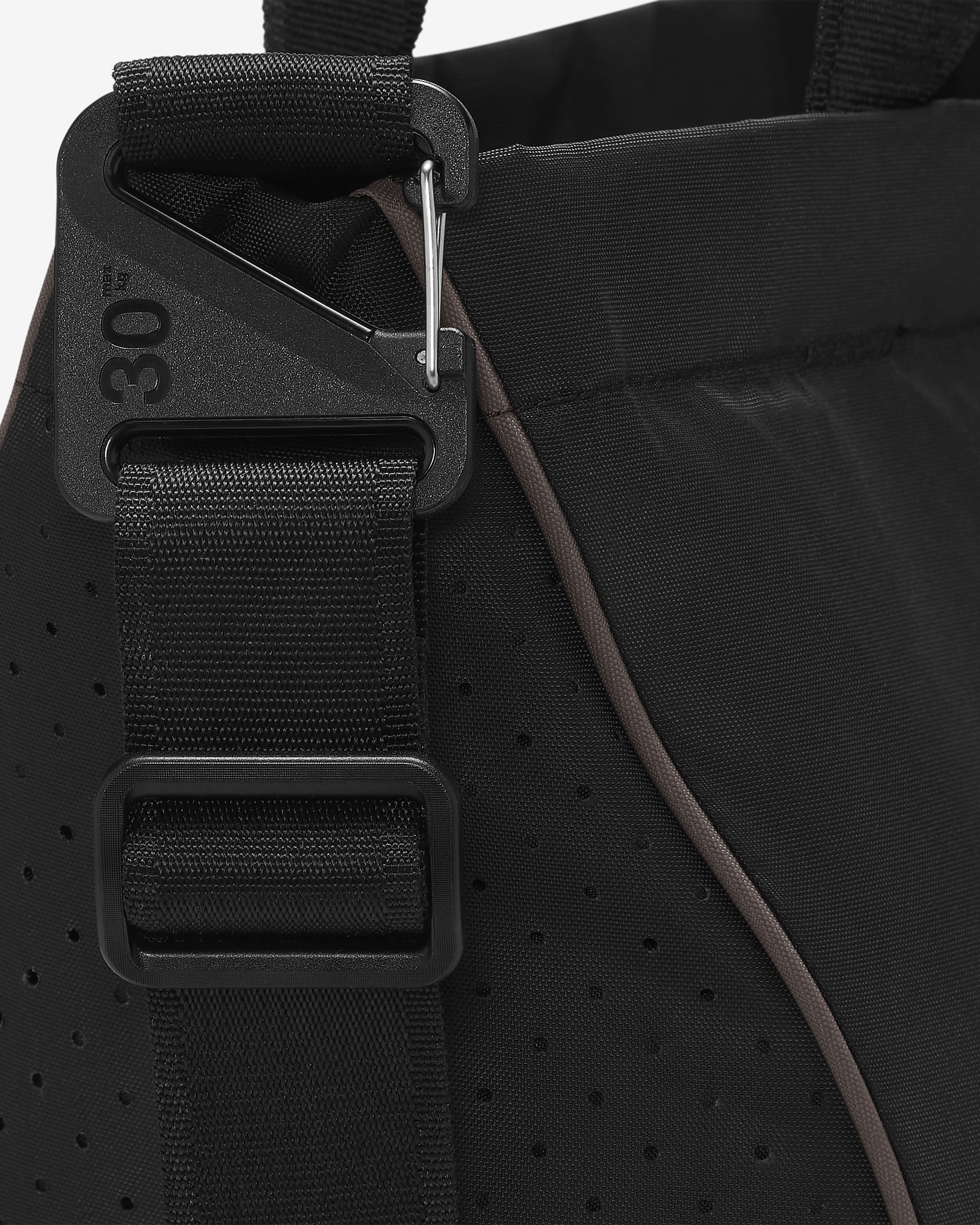 Nike Sportswear Essentials Tote Bag (26L). Nike CZ