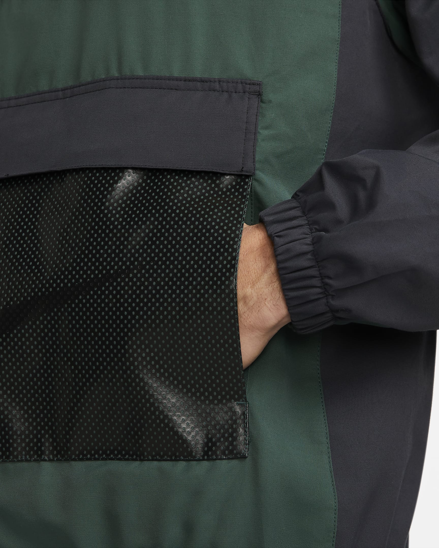 Liverpool F.C. Men's Nike Football Unlined Hooded Anorak Jacket. Nike NZ