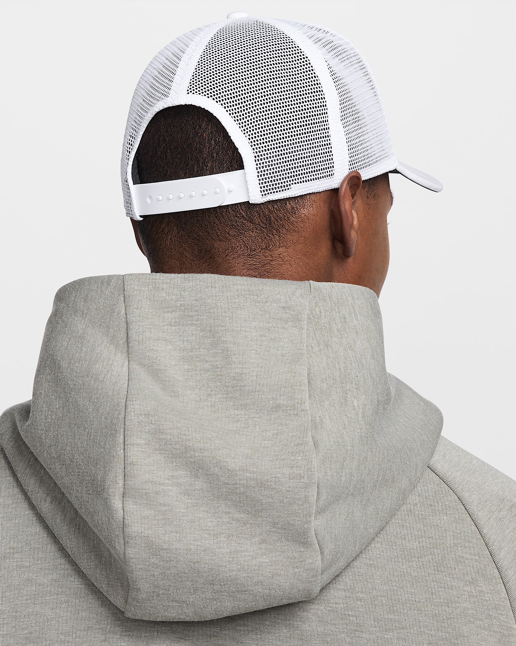 Nike Rise Dri-FIT Trucker Cap. Nike PT