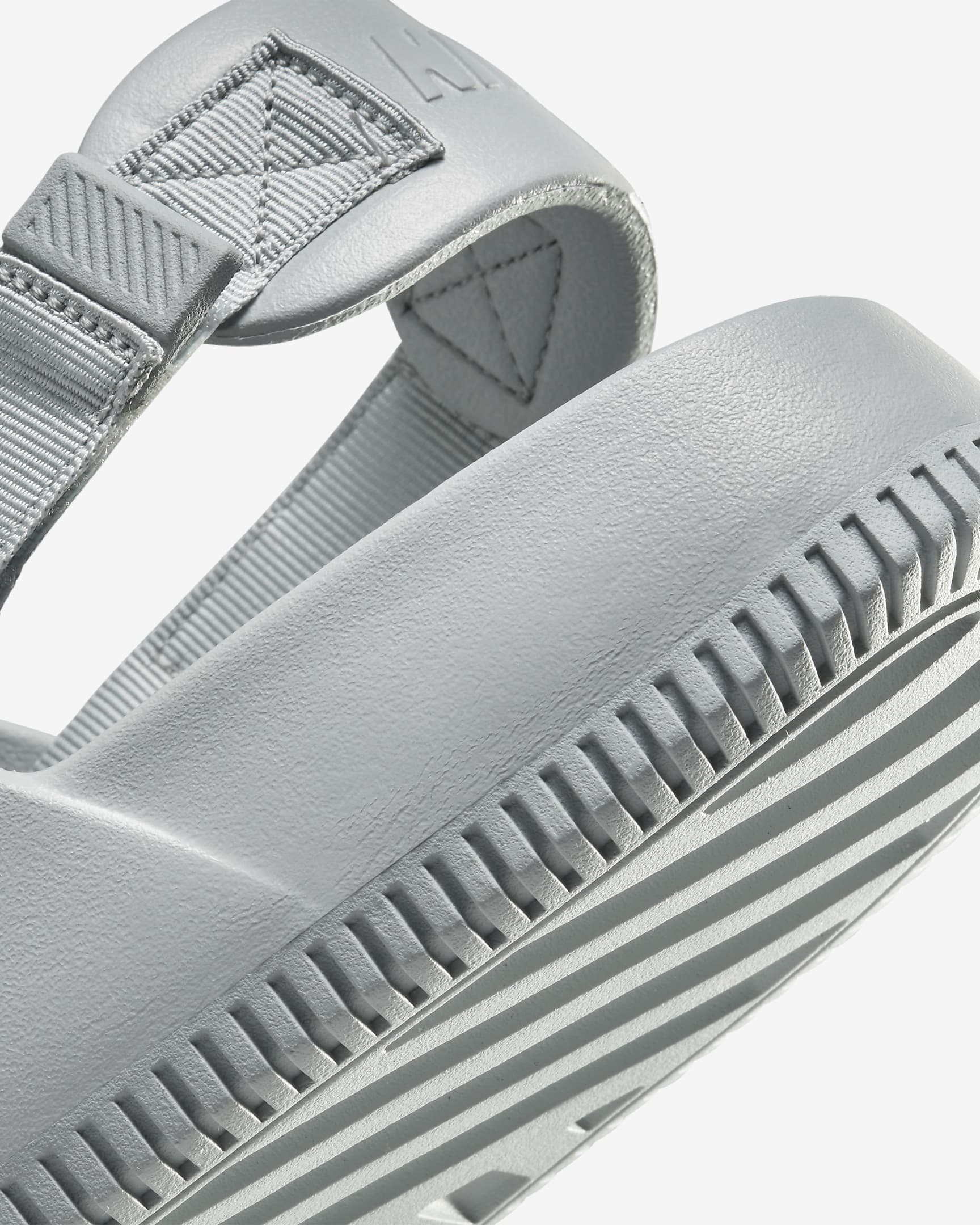 Nike Calm 男款穆勒鞋。Nike TW