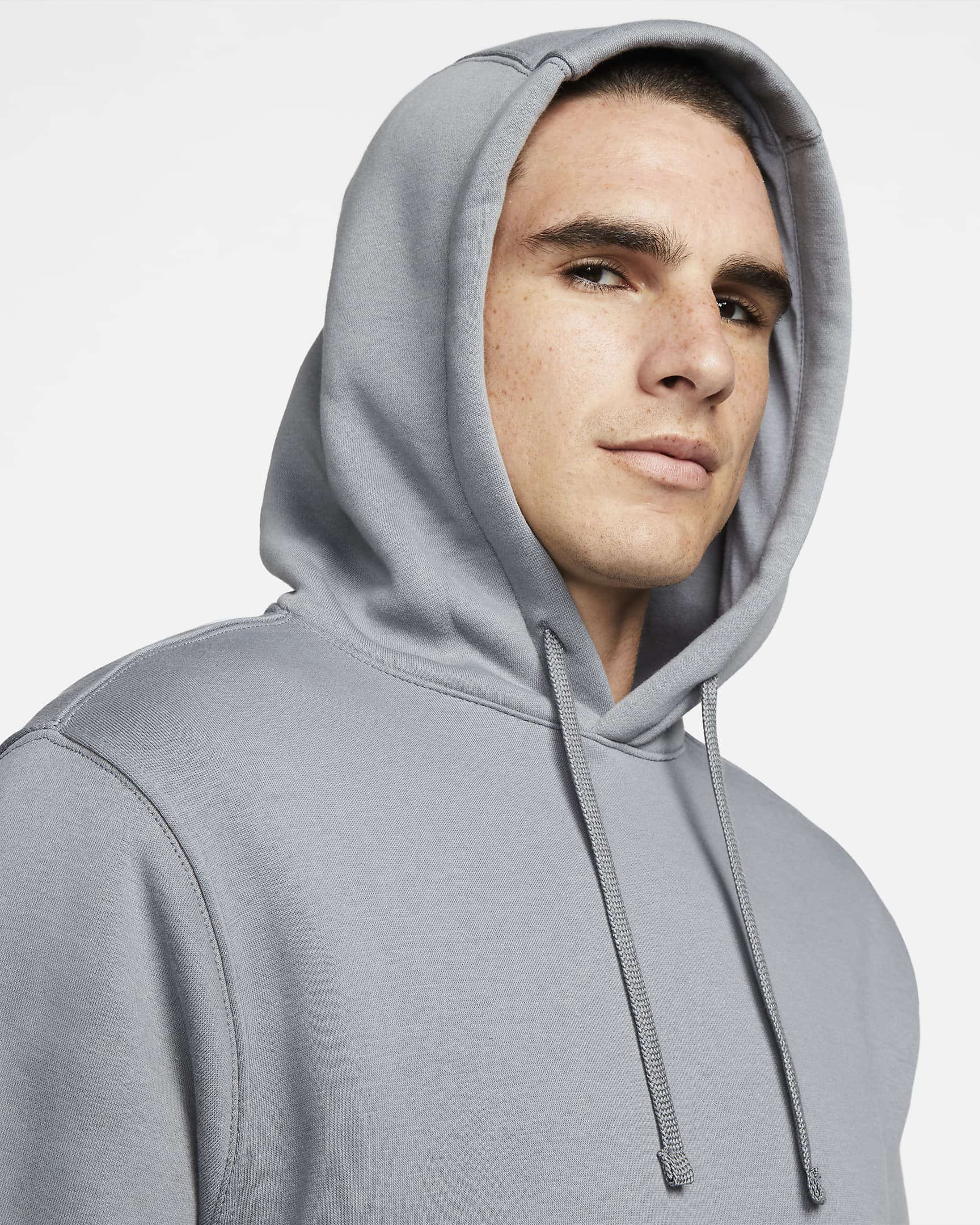 Nike Sportswear Standard Issue Men's Fleece Pullover Hoodie. Nike LU