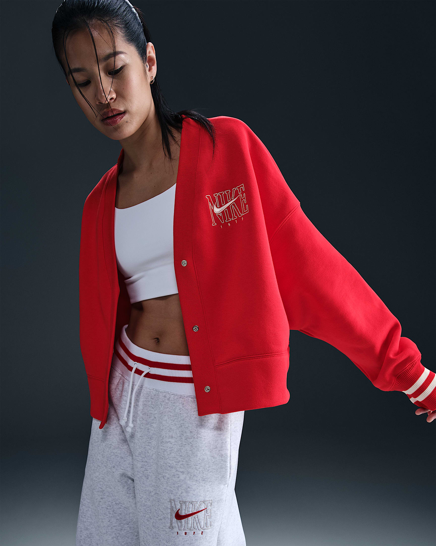 Nike Sportswear Phoenix Fleece Women's Over-Oversized Graphic Cardigan ...
