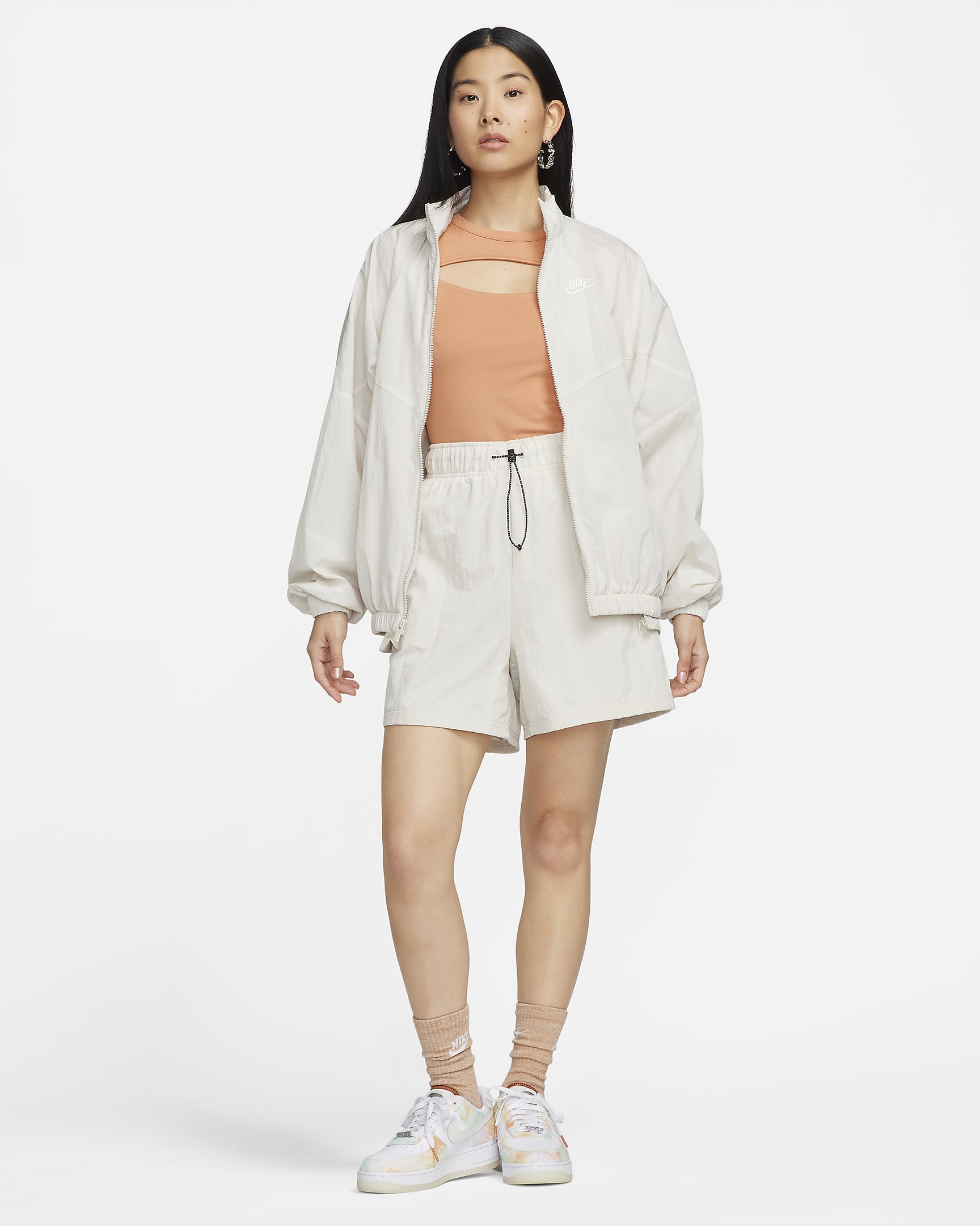 Nike Sportswear Essential Windrunner Women's Woven Jacket. Nike IN