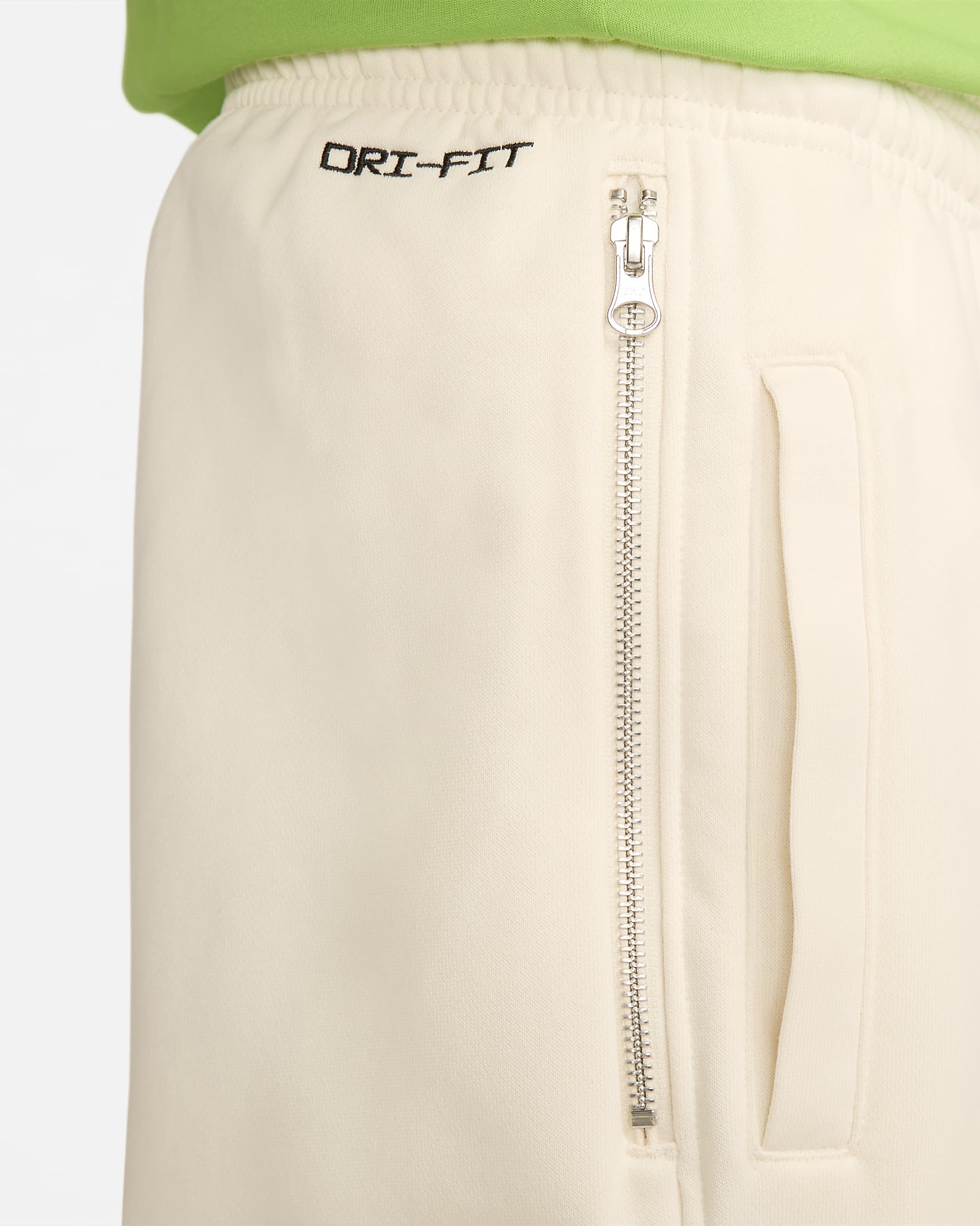 Giannis Standard Issue Men's Dri-FIT Basketball Trousers. Nike SI