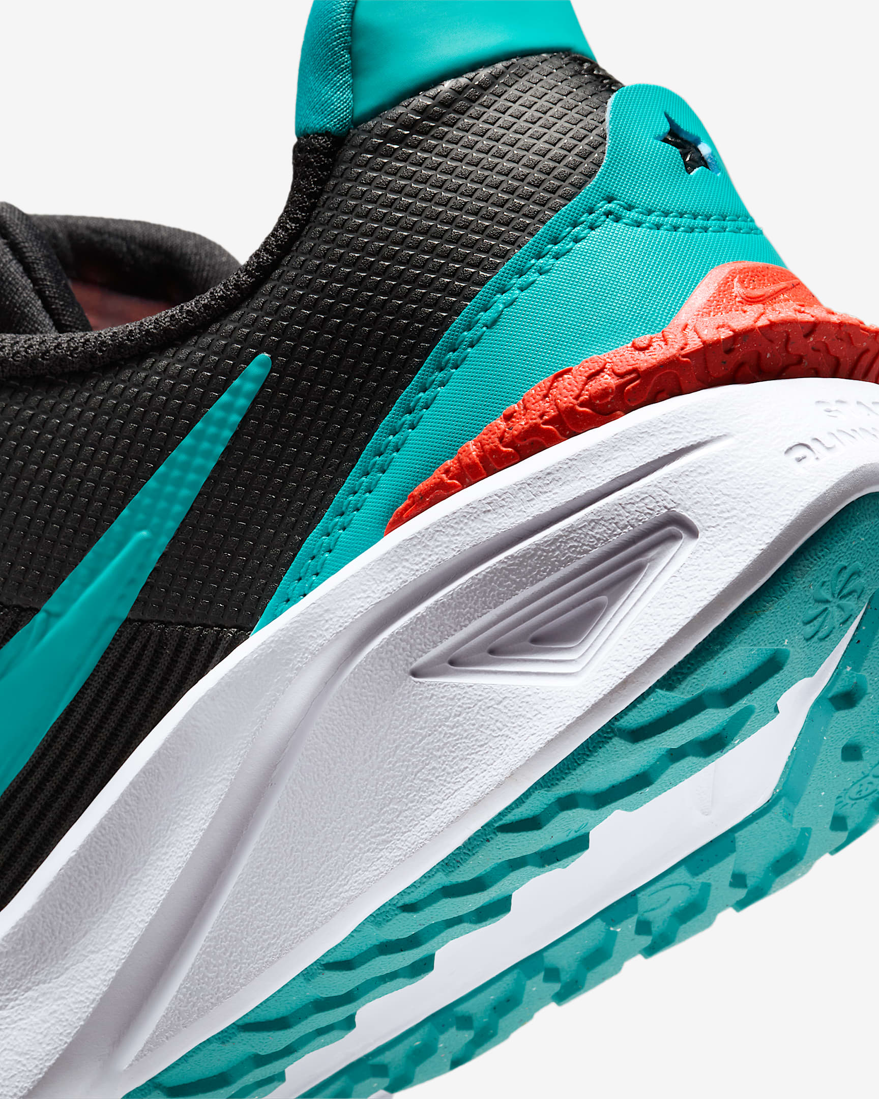 Löparsko för hårt underlag Nike Star Runner 4 för ungdom. Nike SE