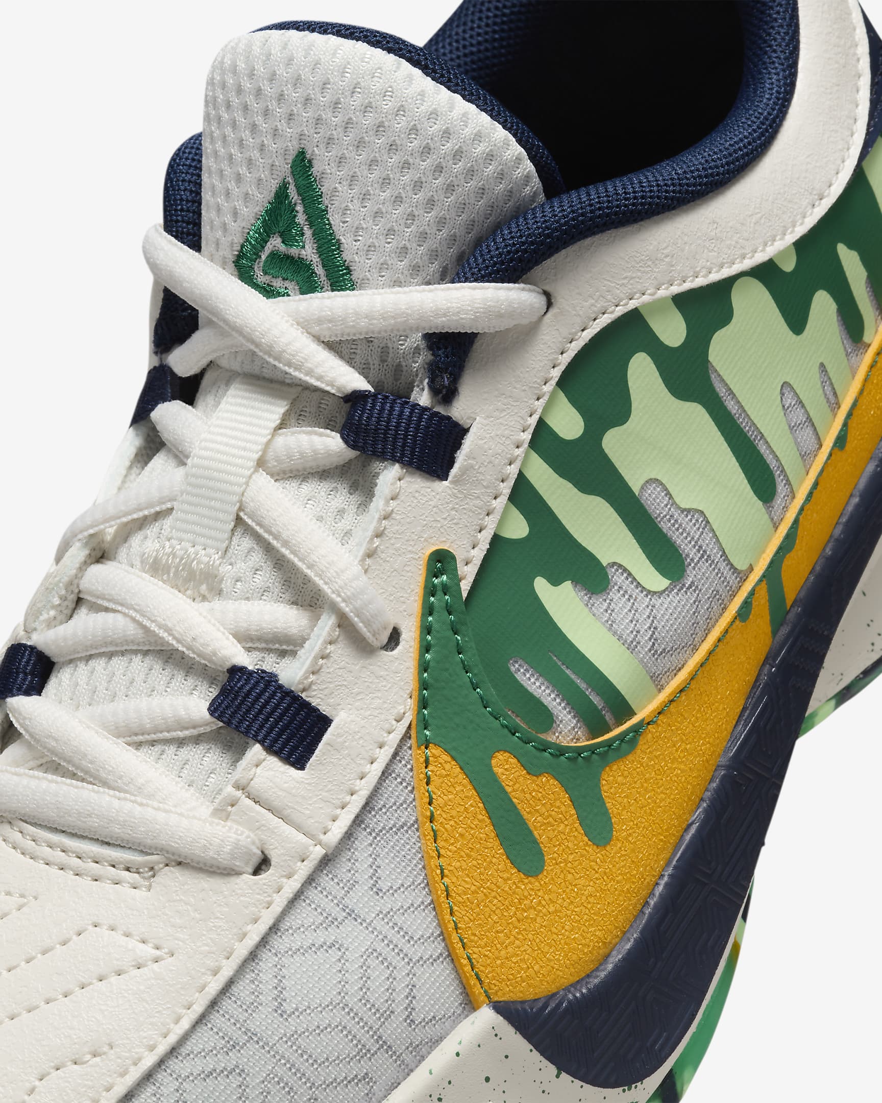 Giannis Freak 5 SE 'Hometown Hero' Older Kids' Basketball Shoes. Nike ID