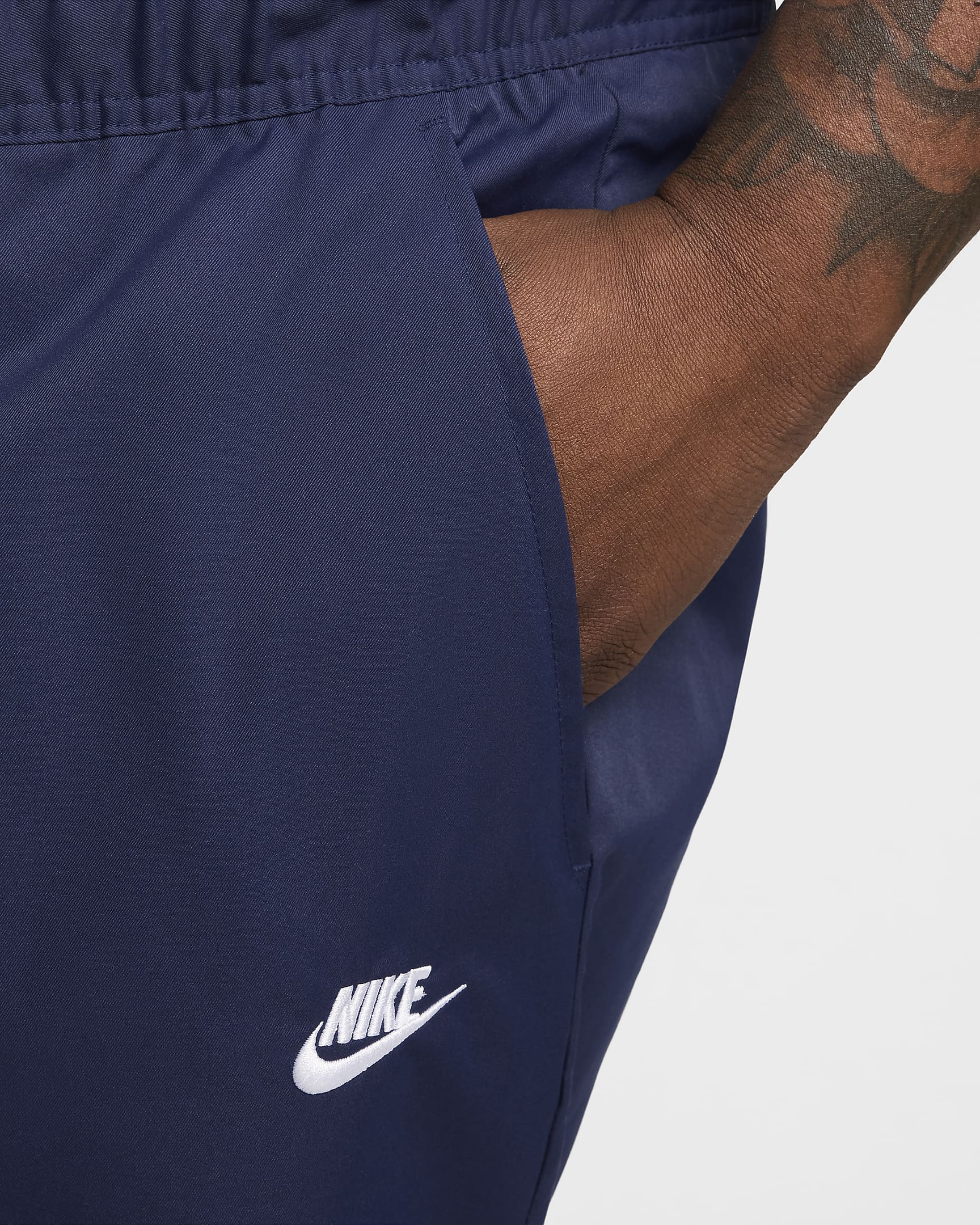 Nike Club Men's Woven Tapered Leg Pants. Nike.com