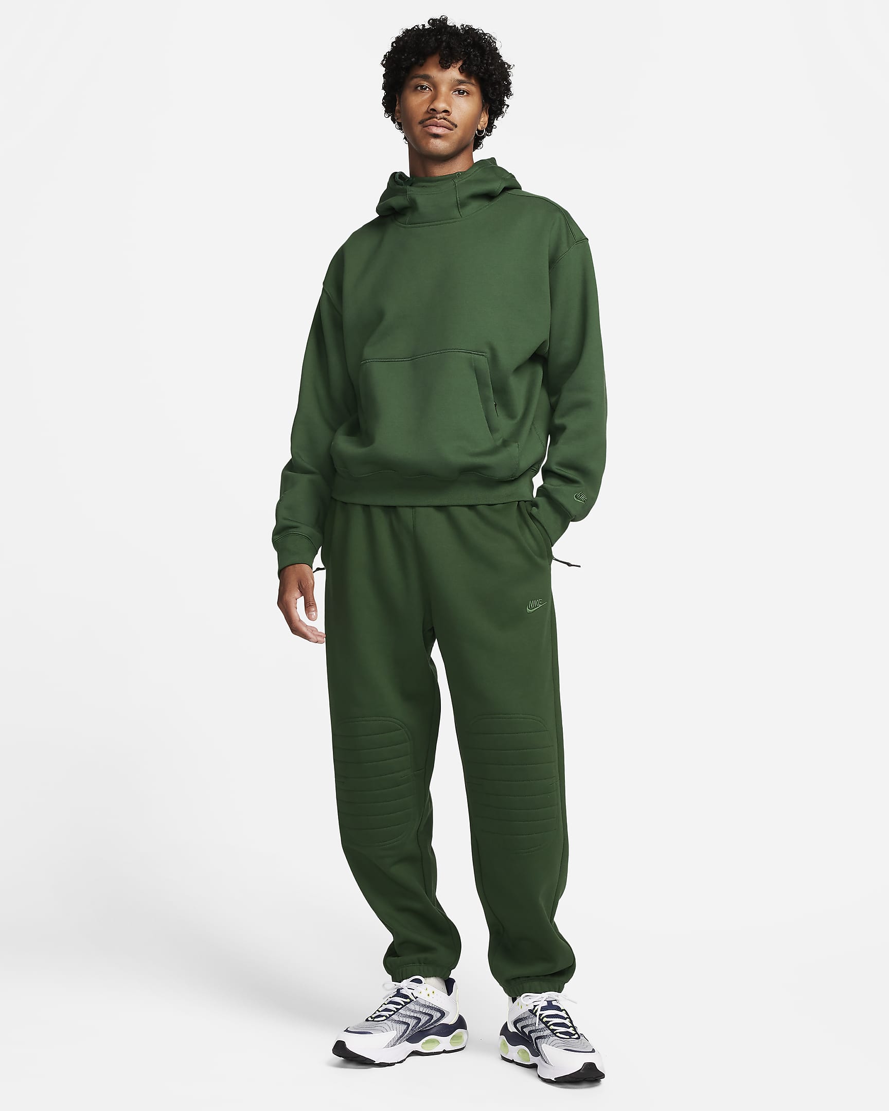Nike Sportswear Therma-FIT Tech Pack Men's Winterized Top. Nike RO