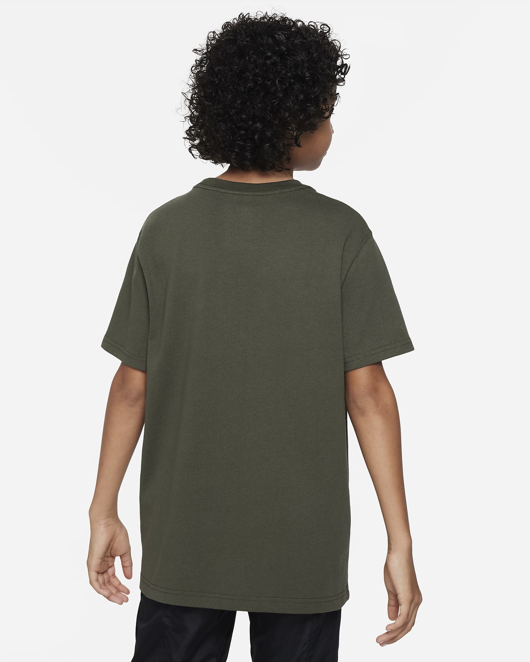 Nike Sportswear Premium Essentials Older Kids' T-Shirt. Nike PH