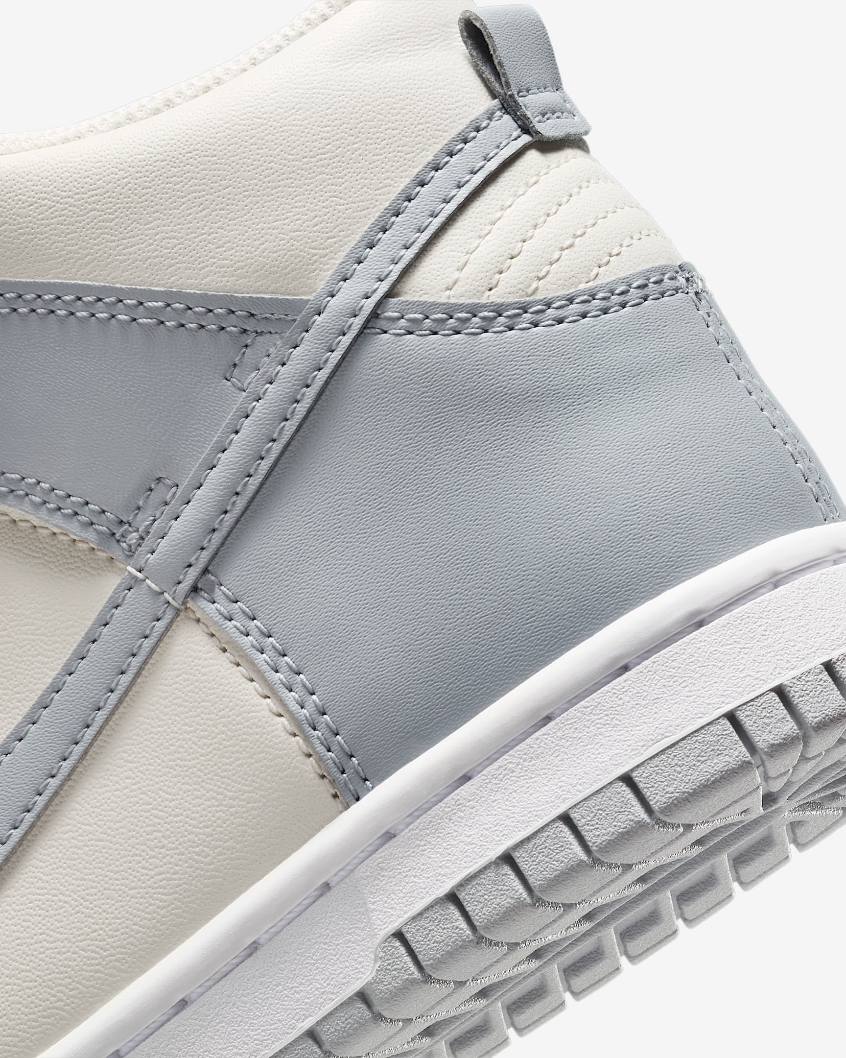 Nike Dunk High Older Kids' Shoes. Nike ZA