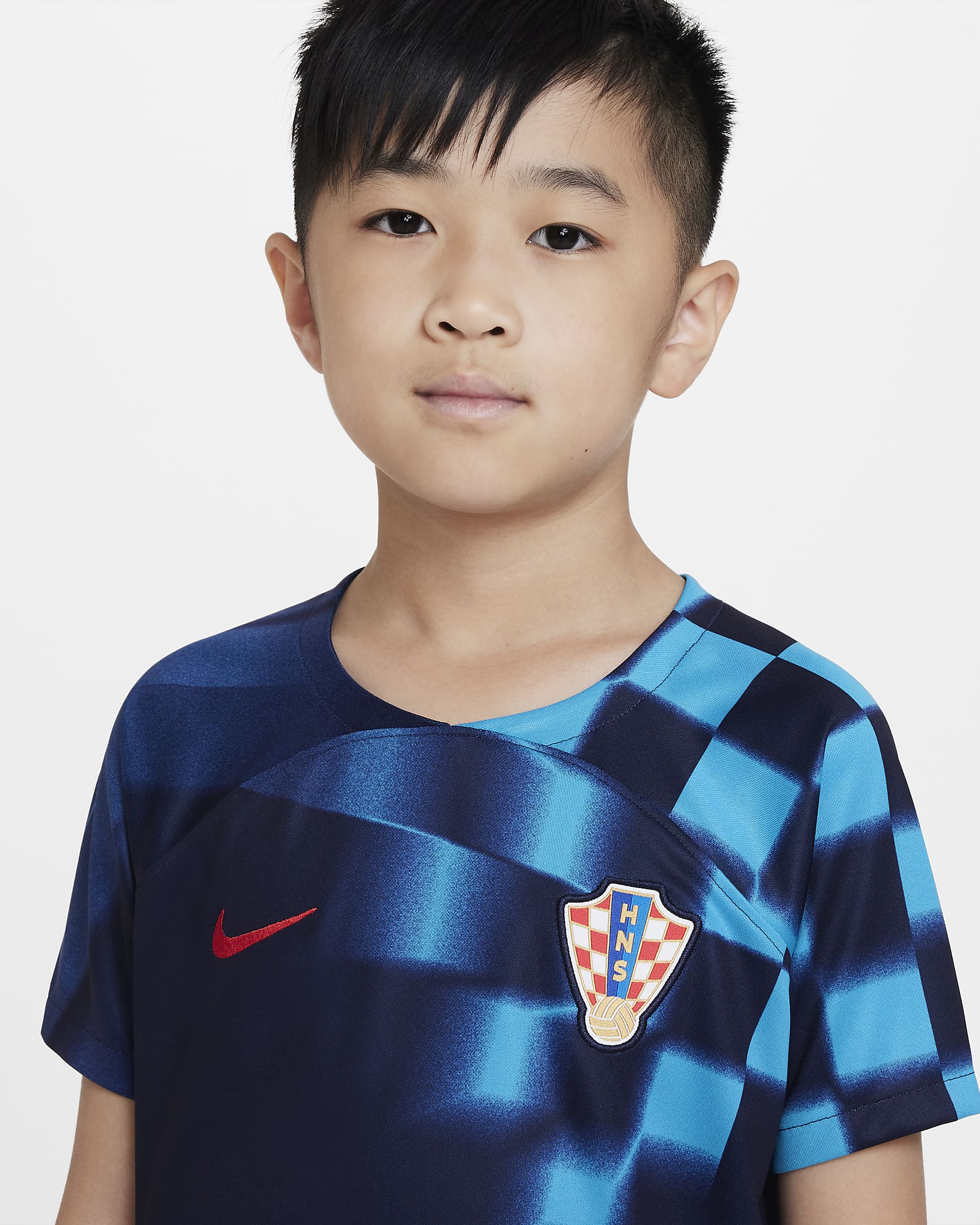 Croatia 2022/23 Away Younger Kids' Football Kit. Nike NZ