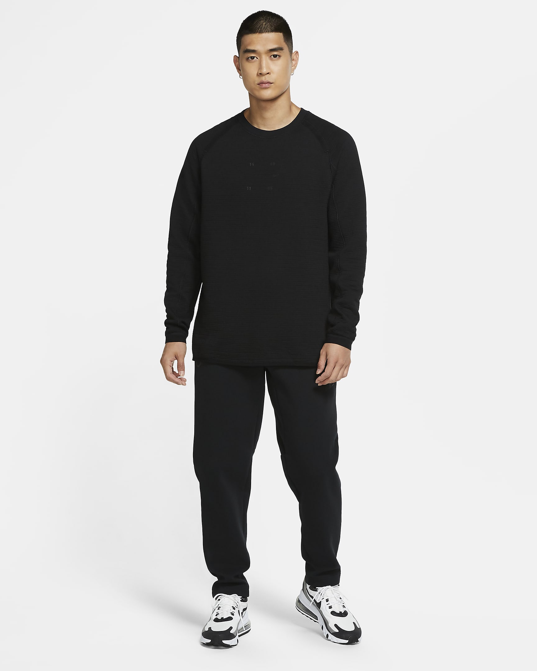Nike Sportswear Tech Pack Men's Crew. Nike.com