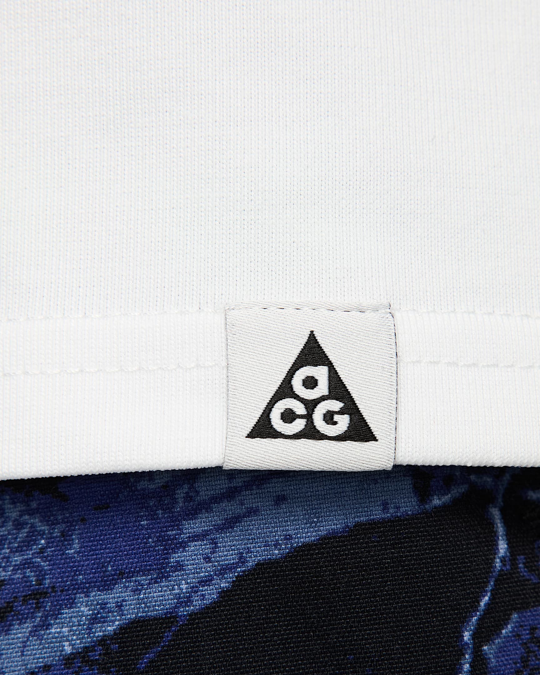 Nike ACG "Walking Tree" 男款 Dri-FIT T 恤。Nike TW