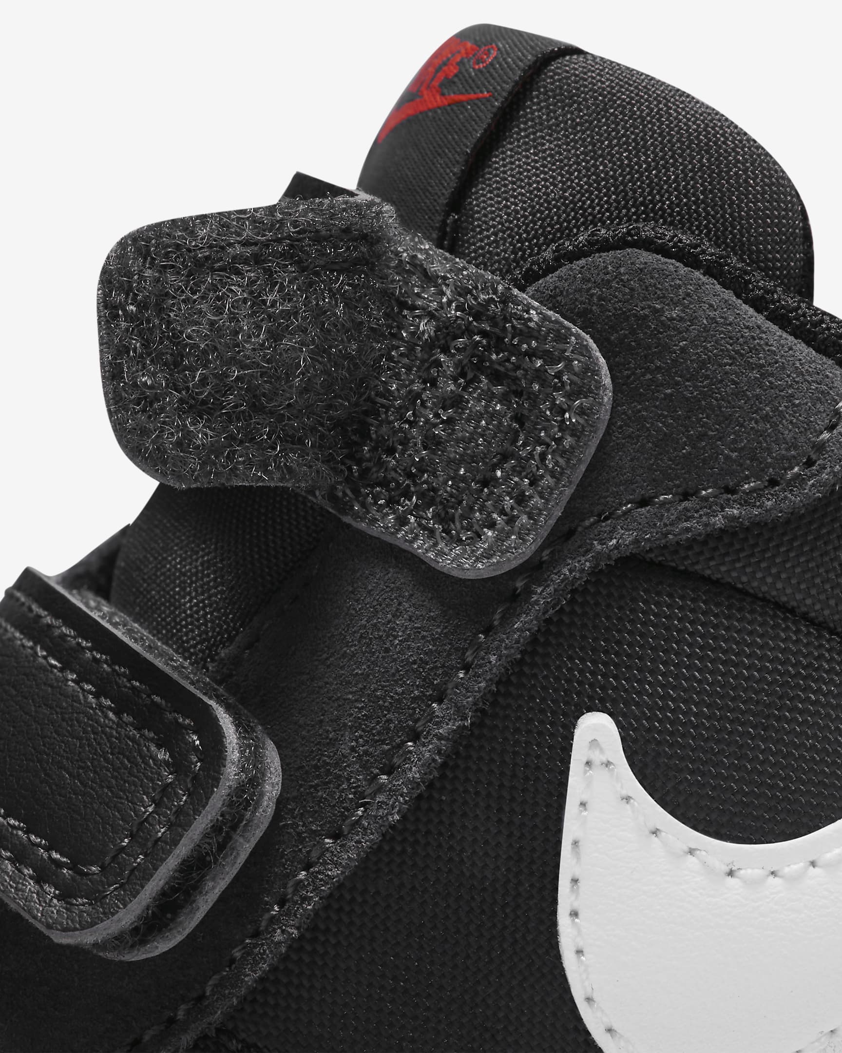 Nike MD Valiant Baby and Toddler Shoe. Nike UK