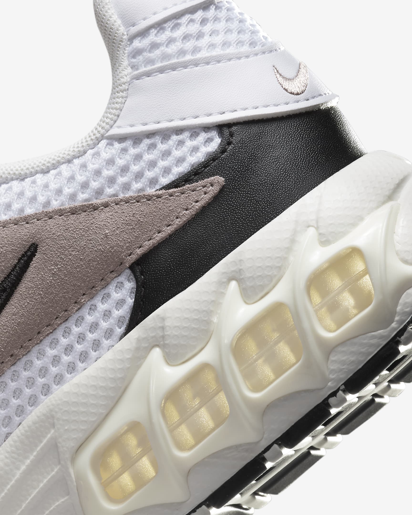 Nike Air Zoom Fire Women's Shoes. Nike SE