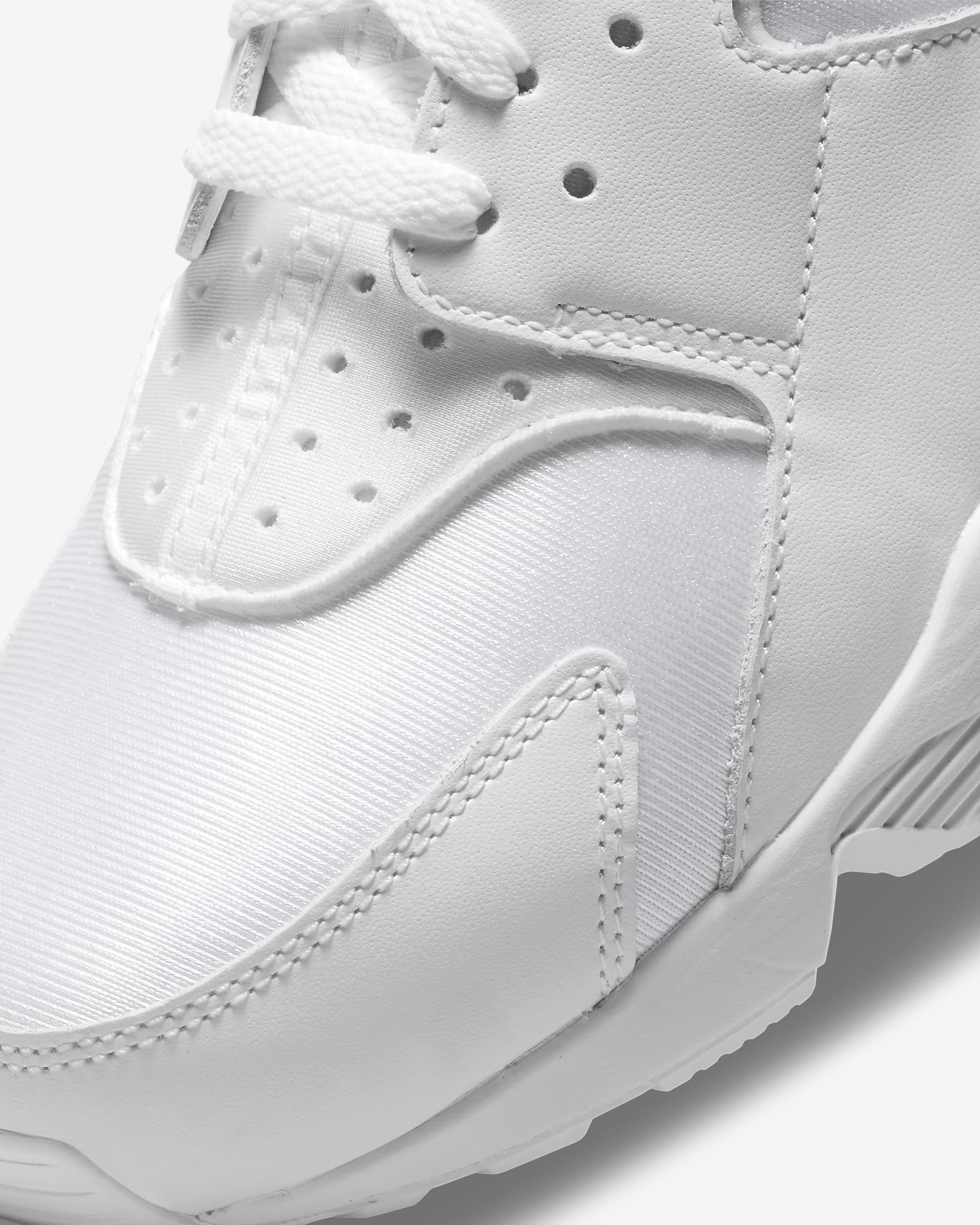 Nike Air Huarache Men's Shoes. Nike BE