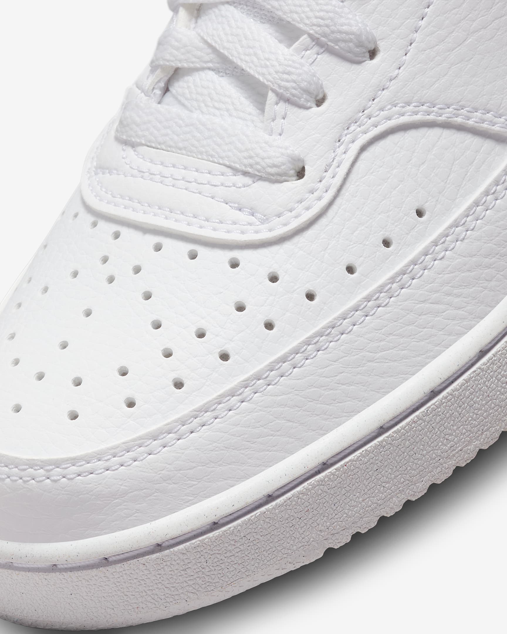 Nike Court Vision Low Women's Shoes. Nike HU