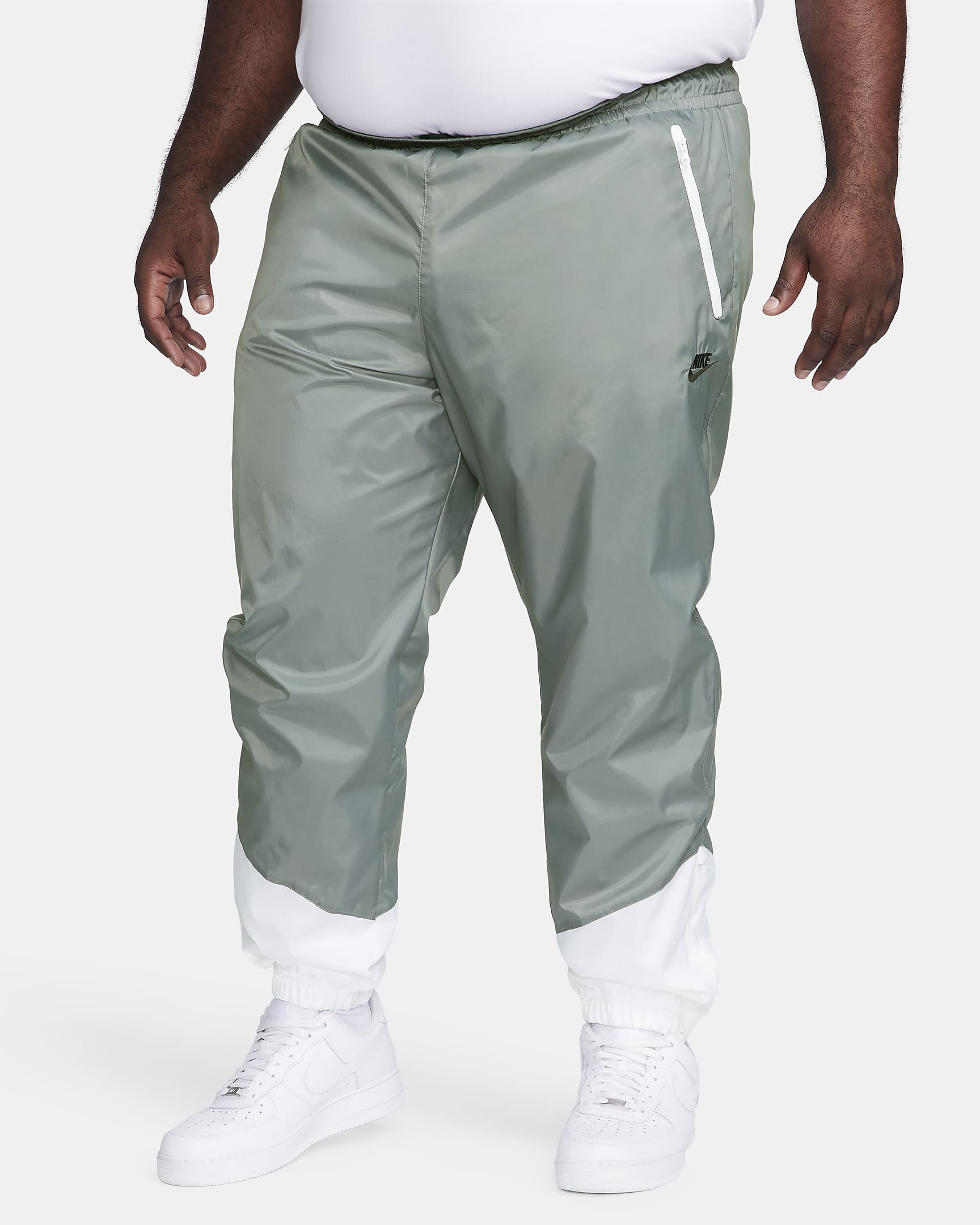 Nike Windrunner Men's Woven Lined Trousers. Nike CA