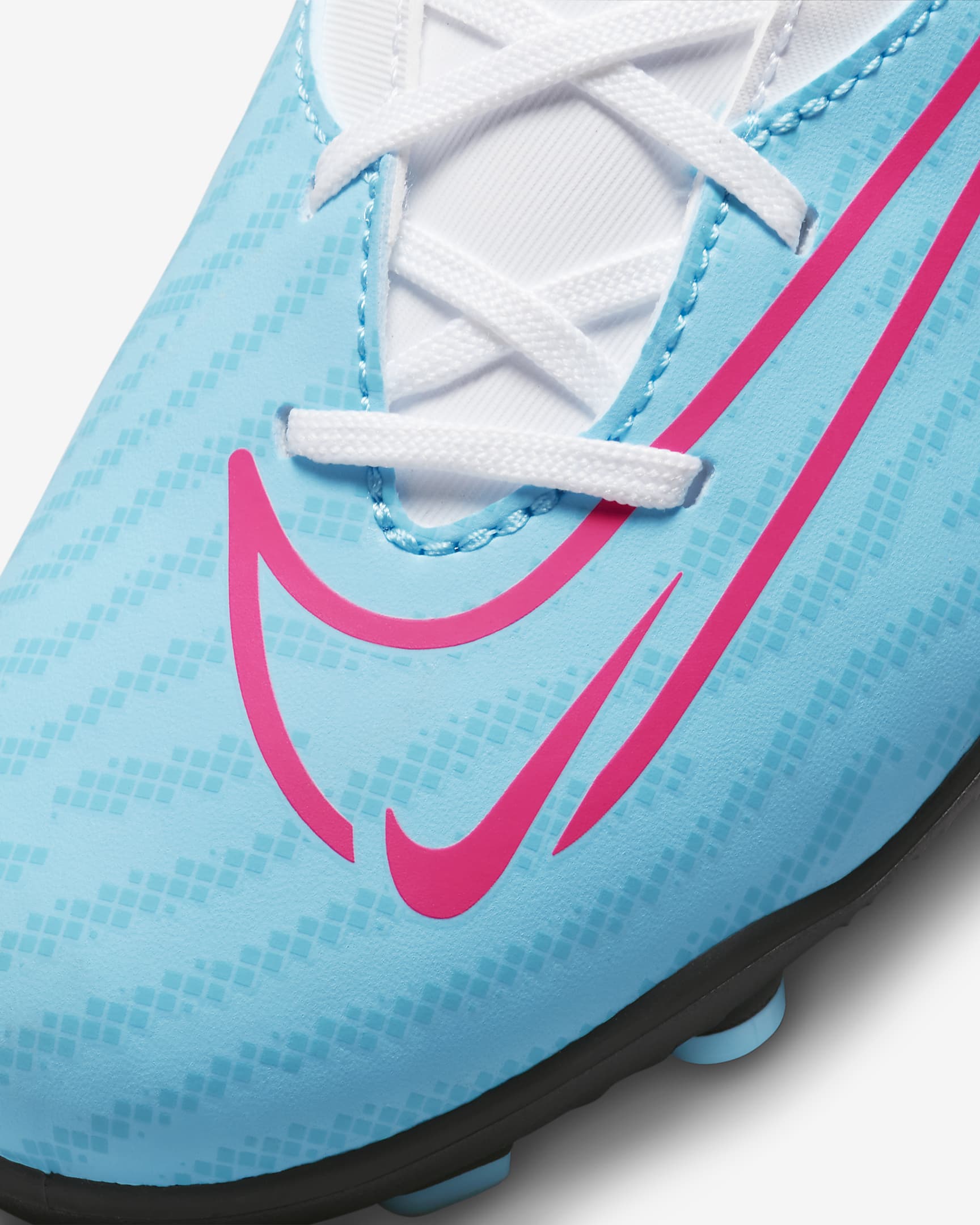 Nike Jr. Phantom GX Club Older Kids' Multi-Ground Low-Top Football Boot ...
