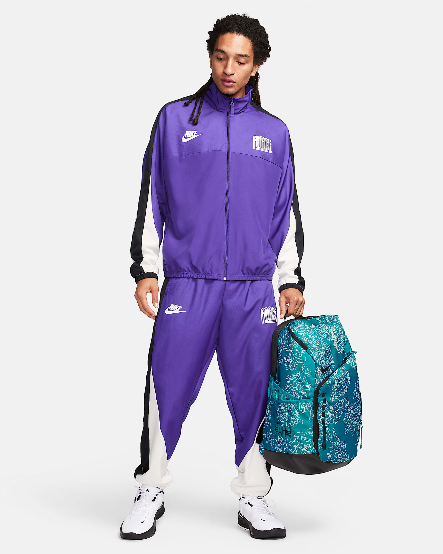 Nike Hoops Elite Backpack (32L). Nike ID