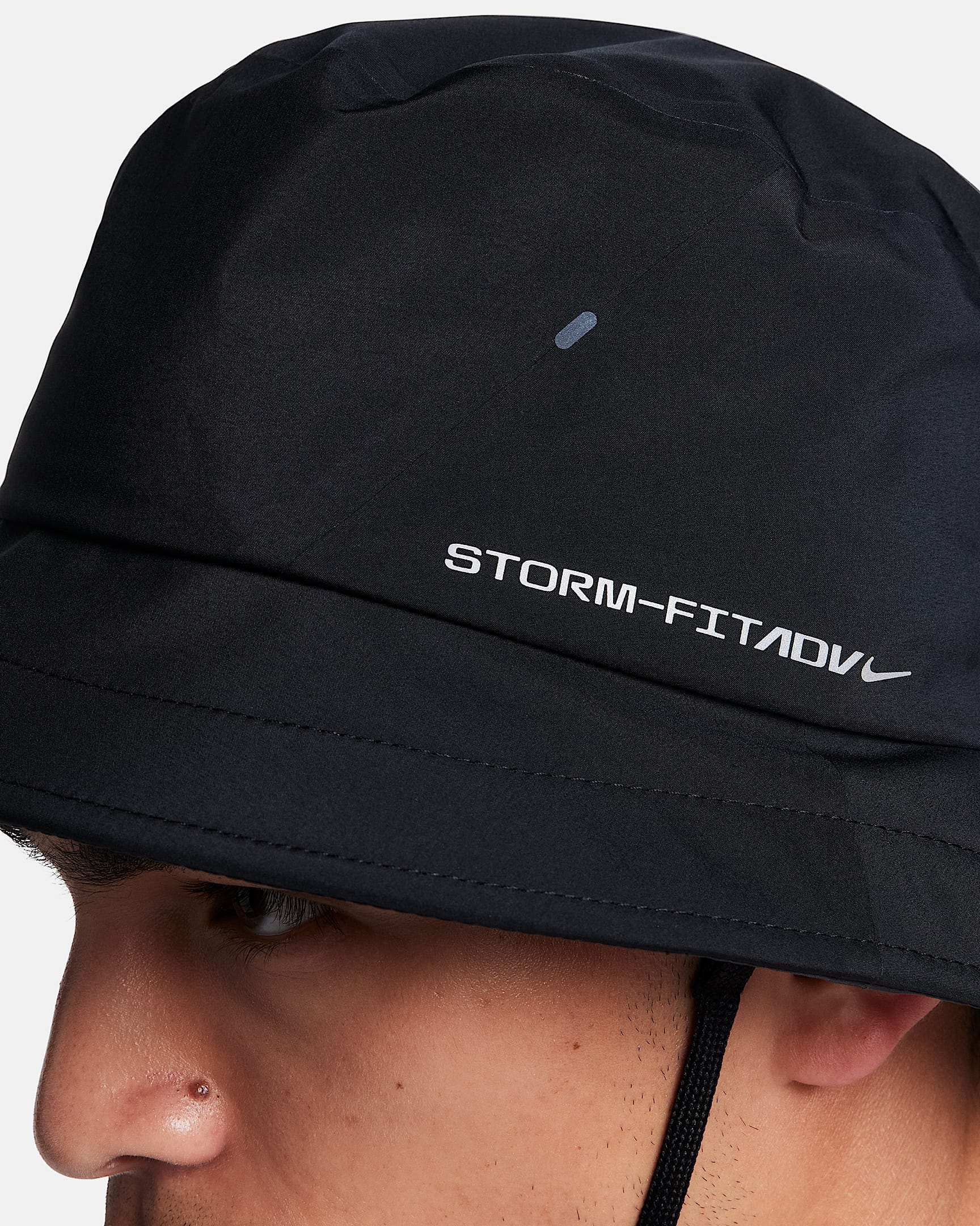 Nike Storm-FIT ADV Apex Bucket Hat. Nike LU