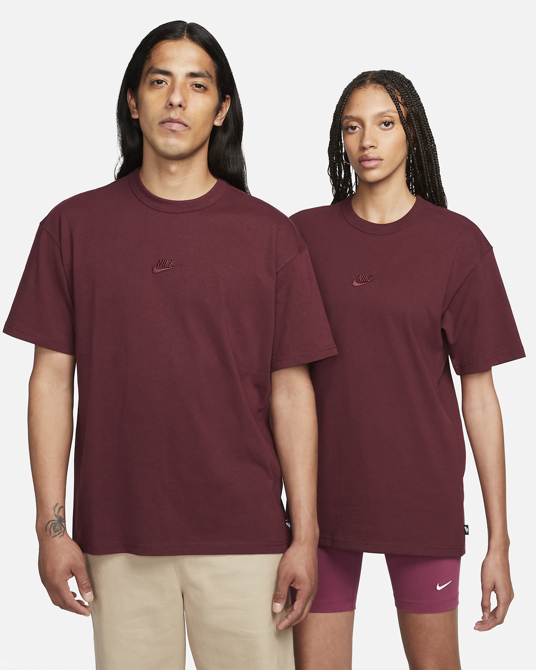 Playera para hombre Nike Sportswear Premium Essentials. Nike.com