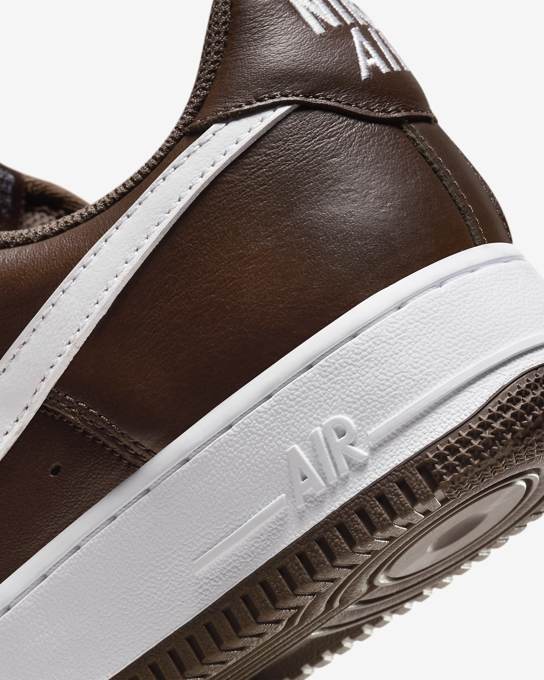 Nike Air Force 1 Low Retro Men's Shoes. Nike RO