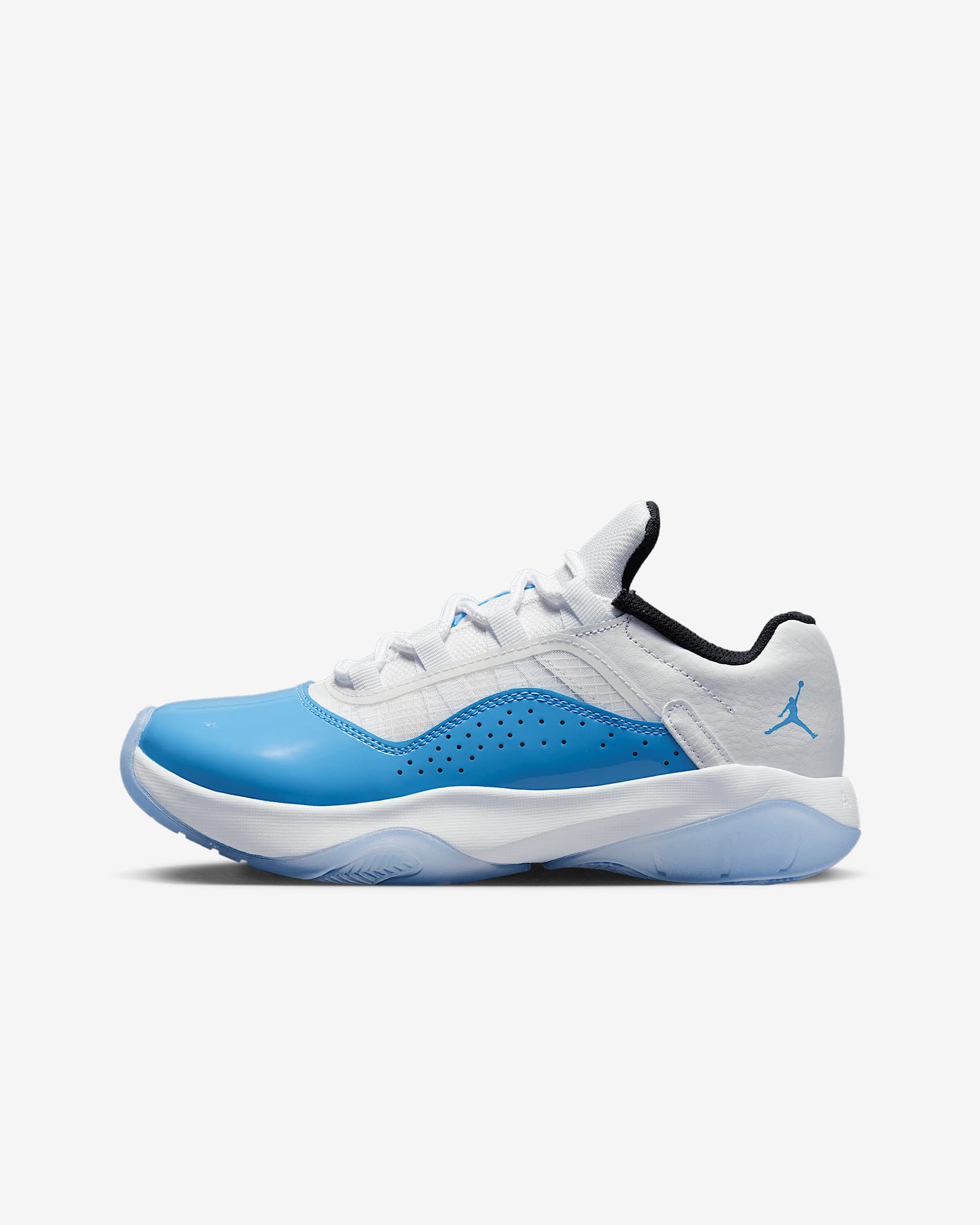 Air Jordan 11 CMFT Low Older Kids' Shoe. Nike NL