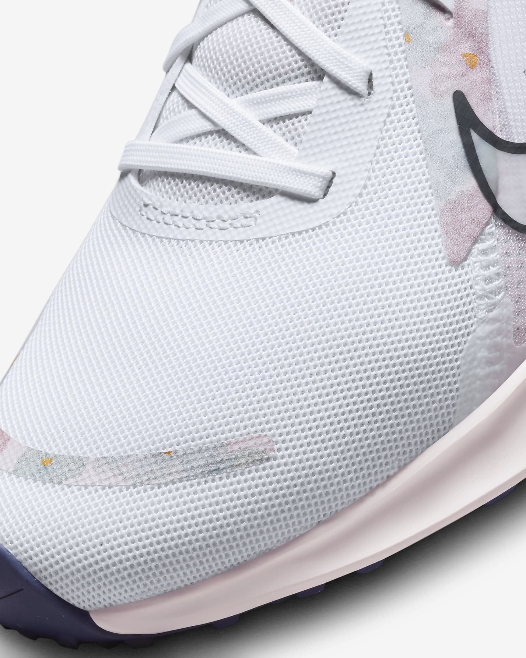 Nike Quest 5 Premium Women's Road Running Shoes. Nike IN