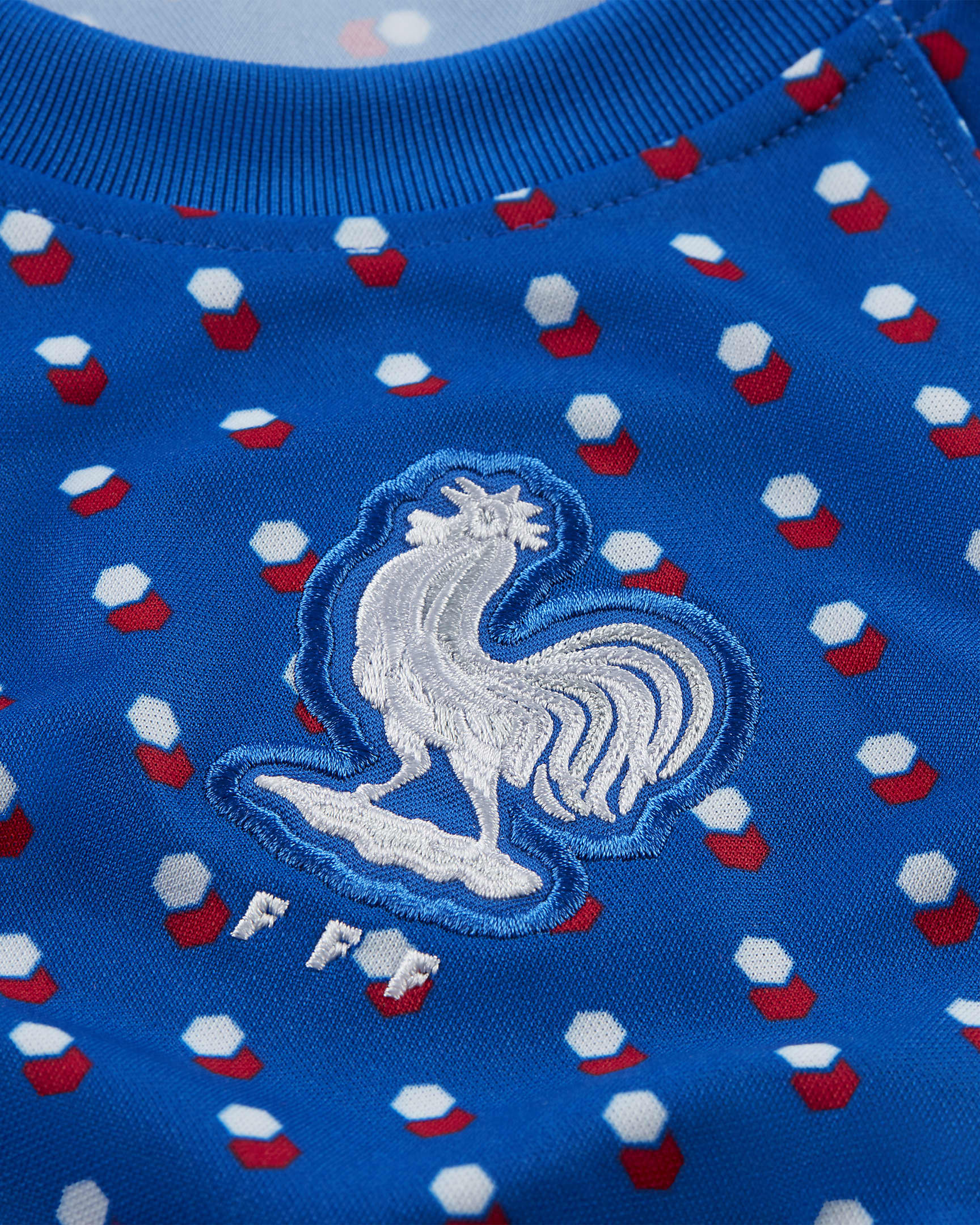 FFF Older Kids' Nike Dri-FIT Pre-Match Football Top. Nike UK