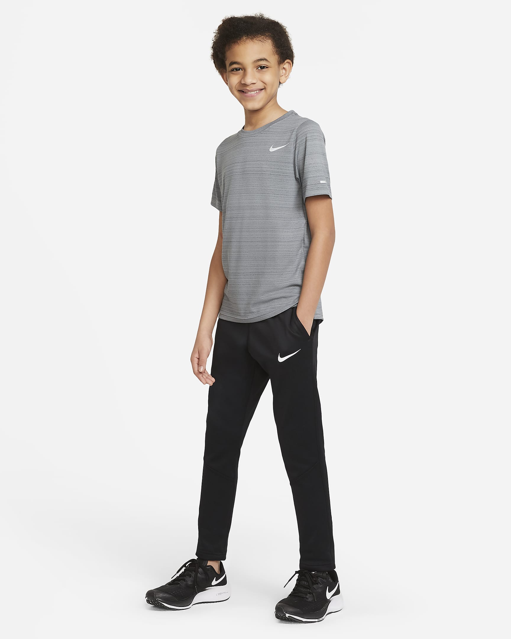 Haut de training Nike Dri-FIT Miler pour Garçon plus âgé. Nike BE