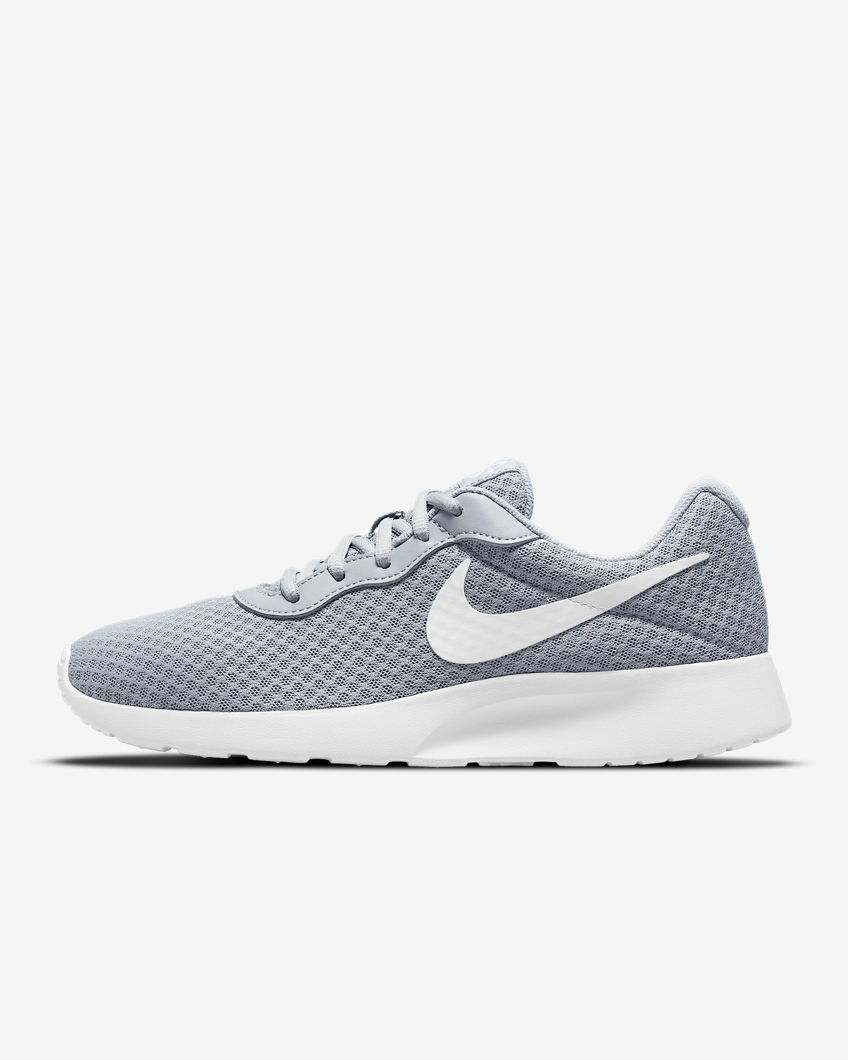 Nike Tanjun Women's Shoes. Nike DK