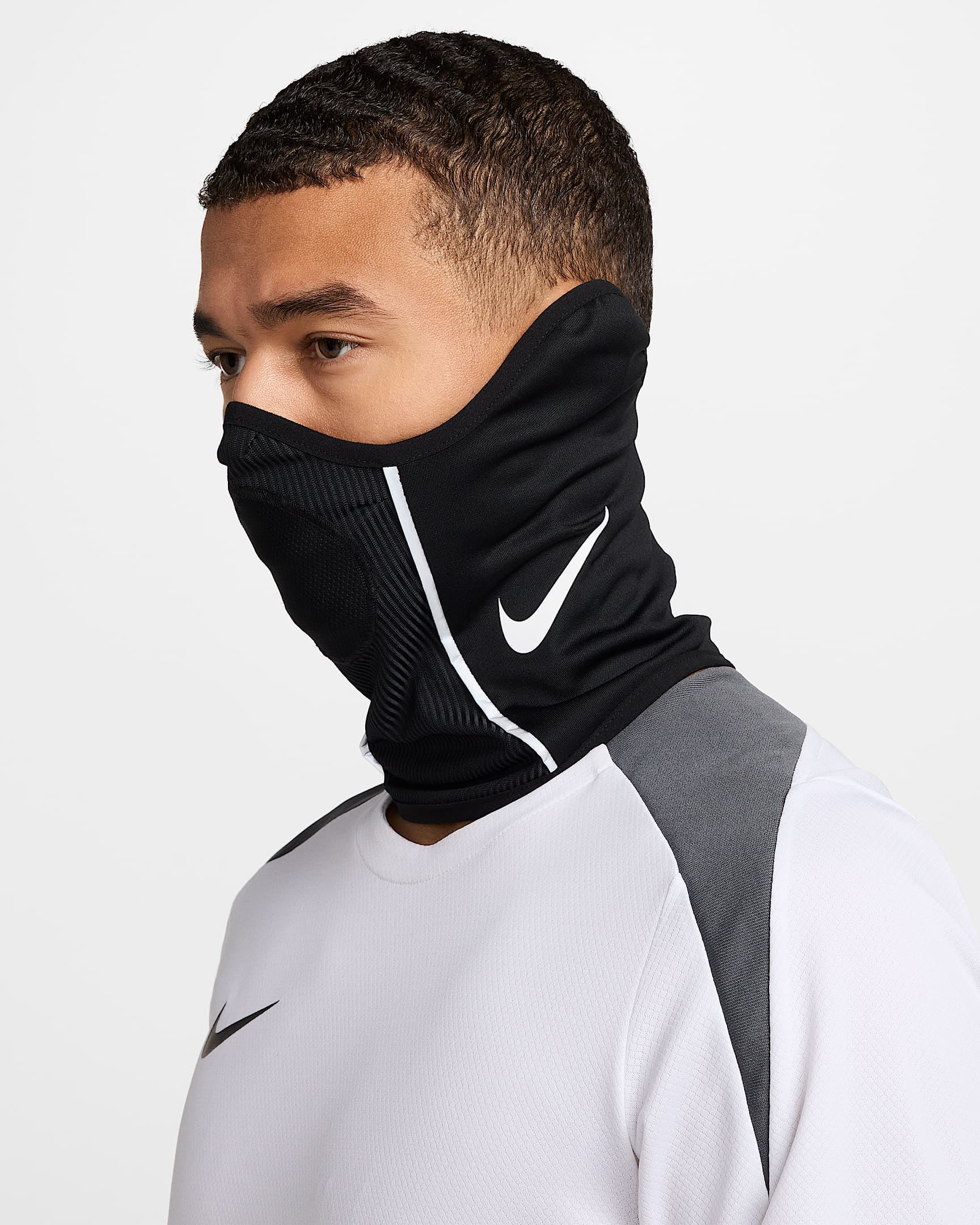 Nike Academy Dri-FIT Soccer Snood. Nike JP
